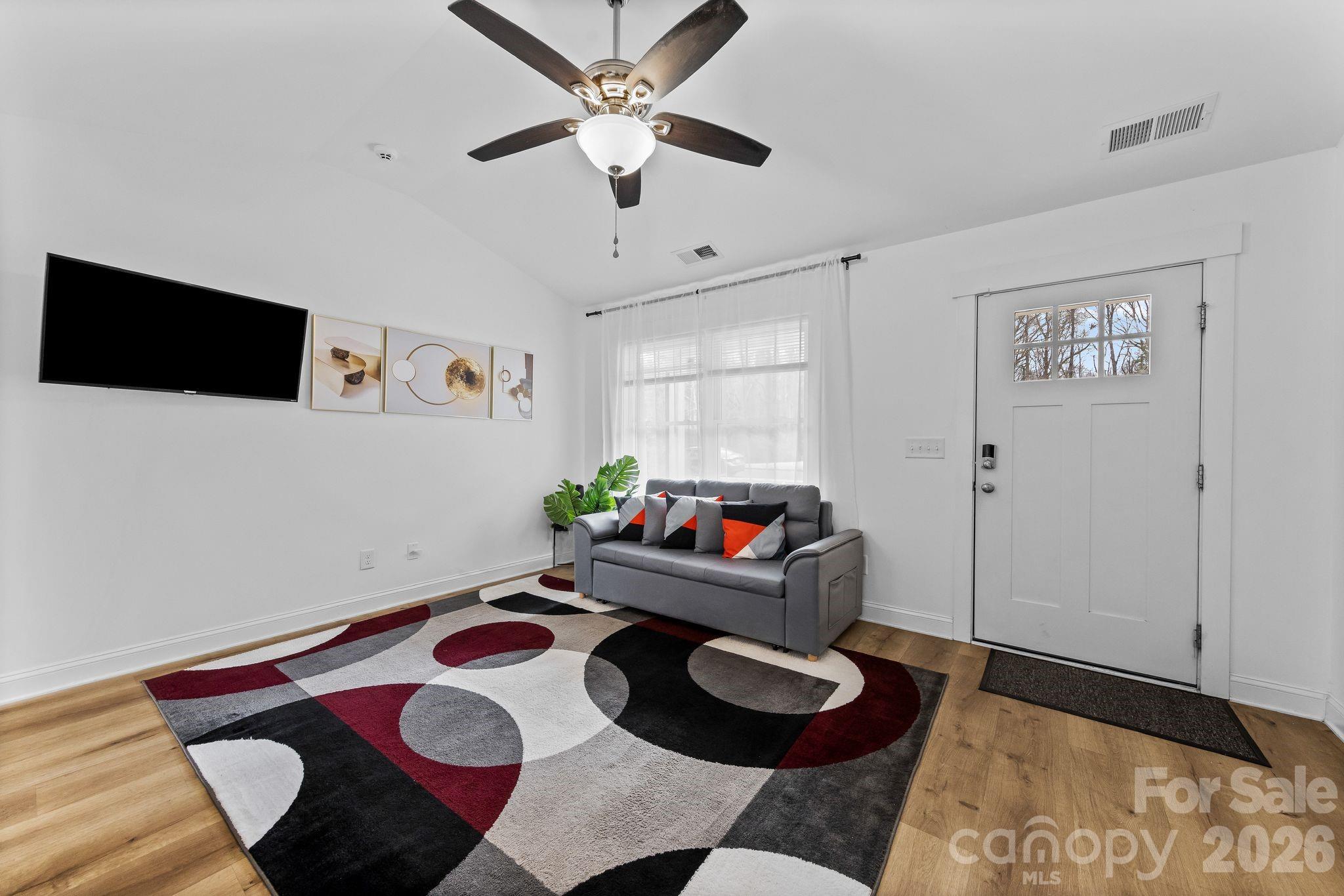 Photo 8 of 4117 Colebrook Road, Charlotte, NC