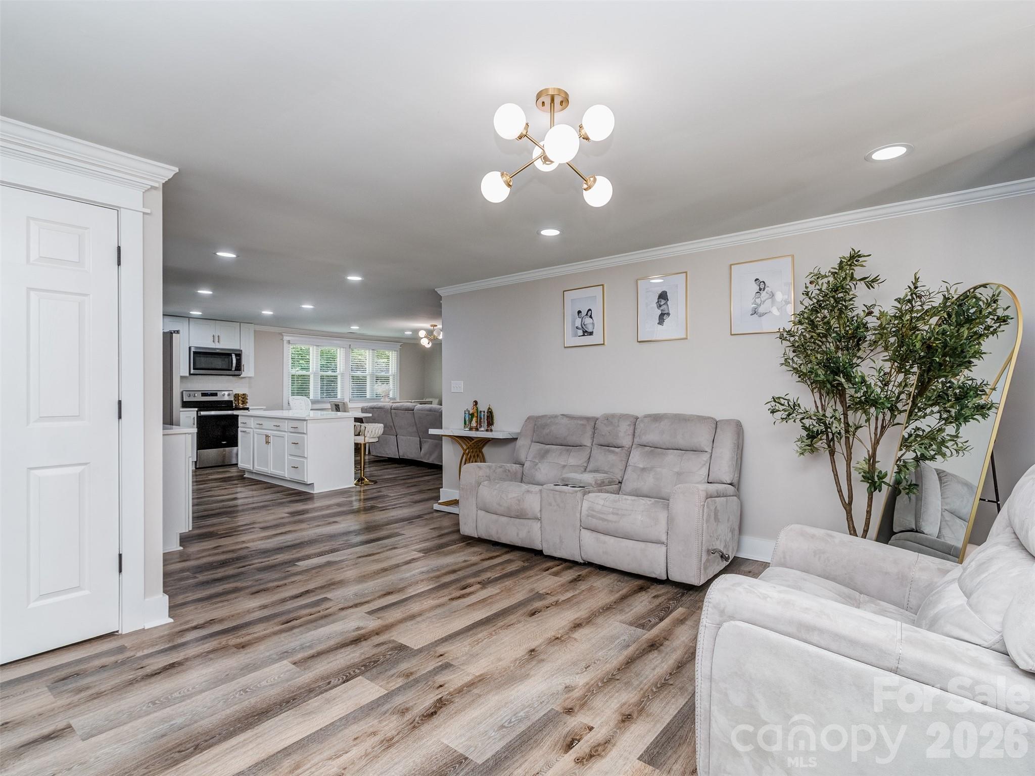 Photo 5 of 6821 Saddle Point Road, Charlotte, NC