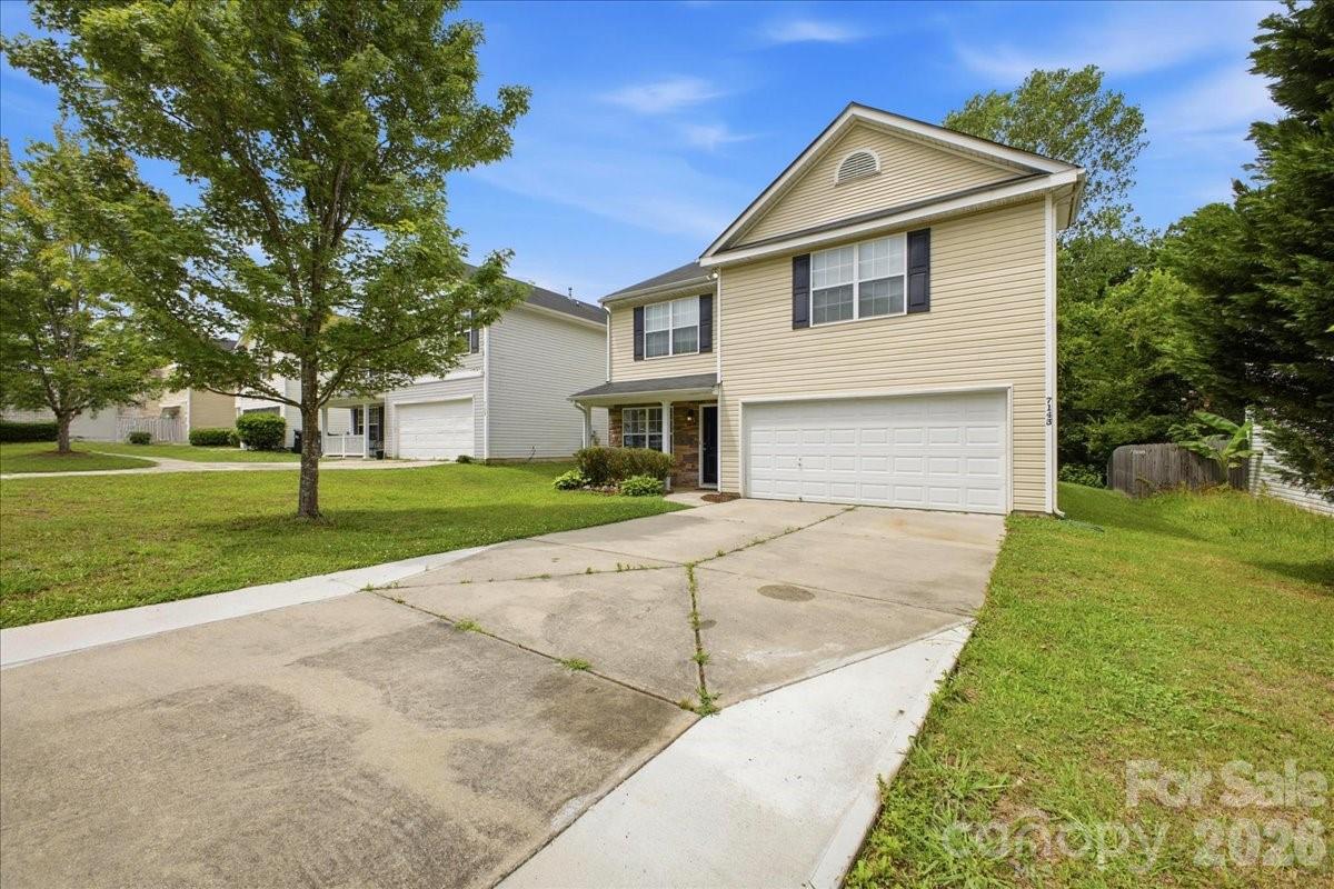 Photo 3 of 7143 Wandering Creek Drive, Charlotte, NC