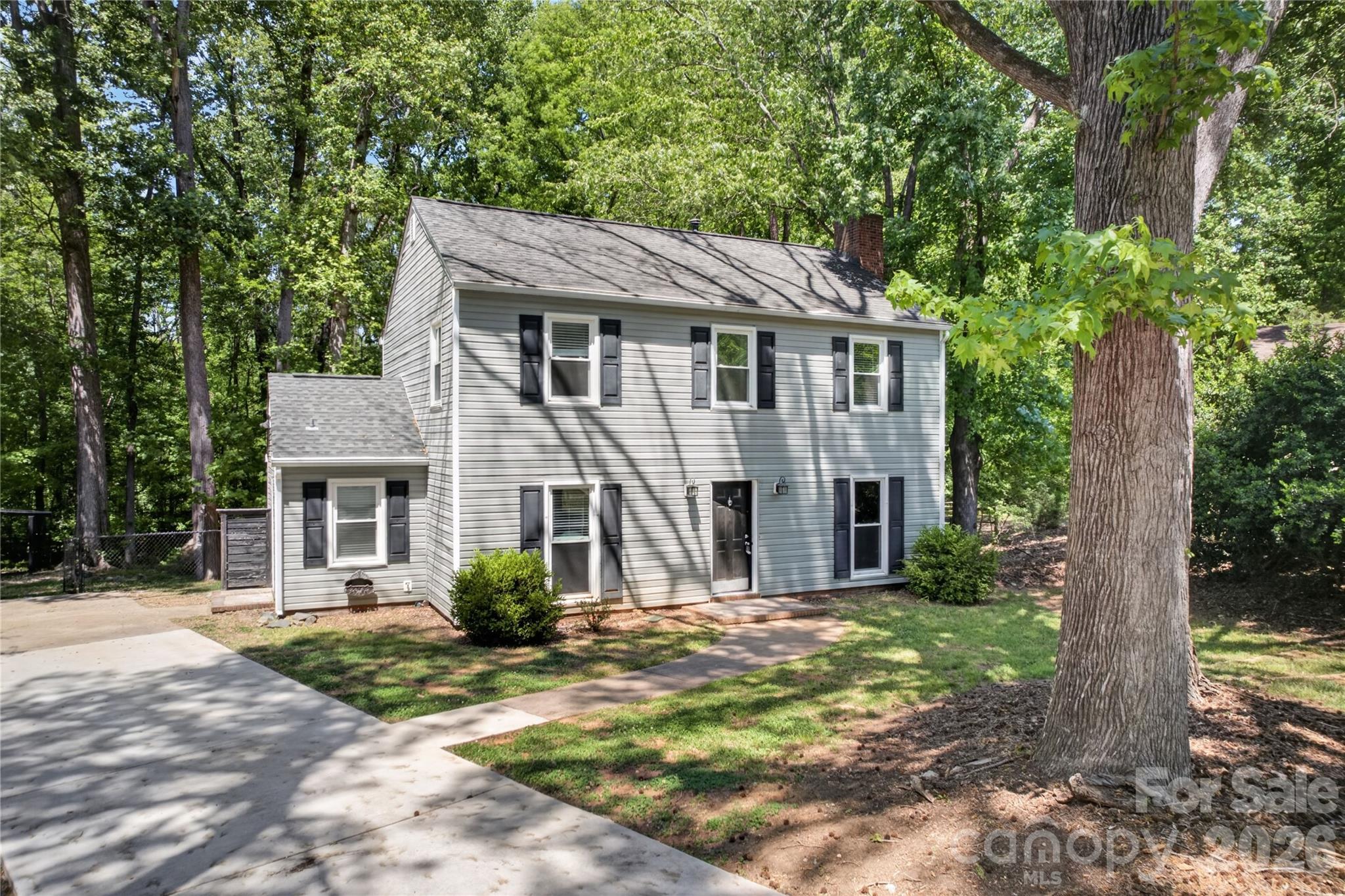 7942 Surreywood Place, Charlotte, NC