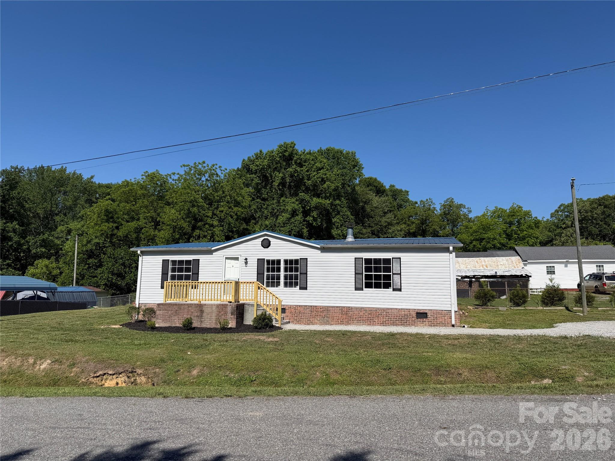 222 E Maine Avenue, Bessemer City, NC - photo 1 of 18