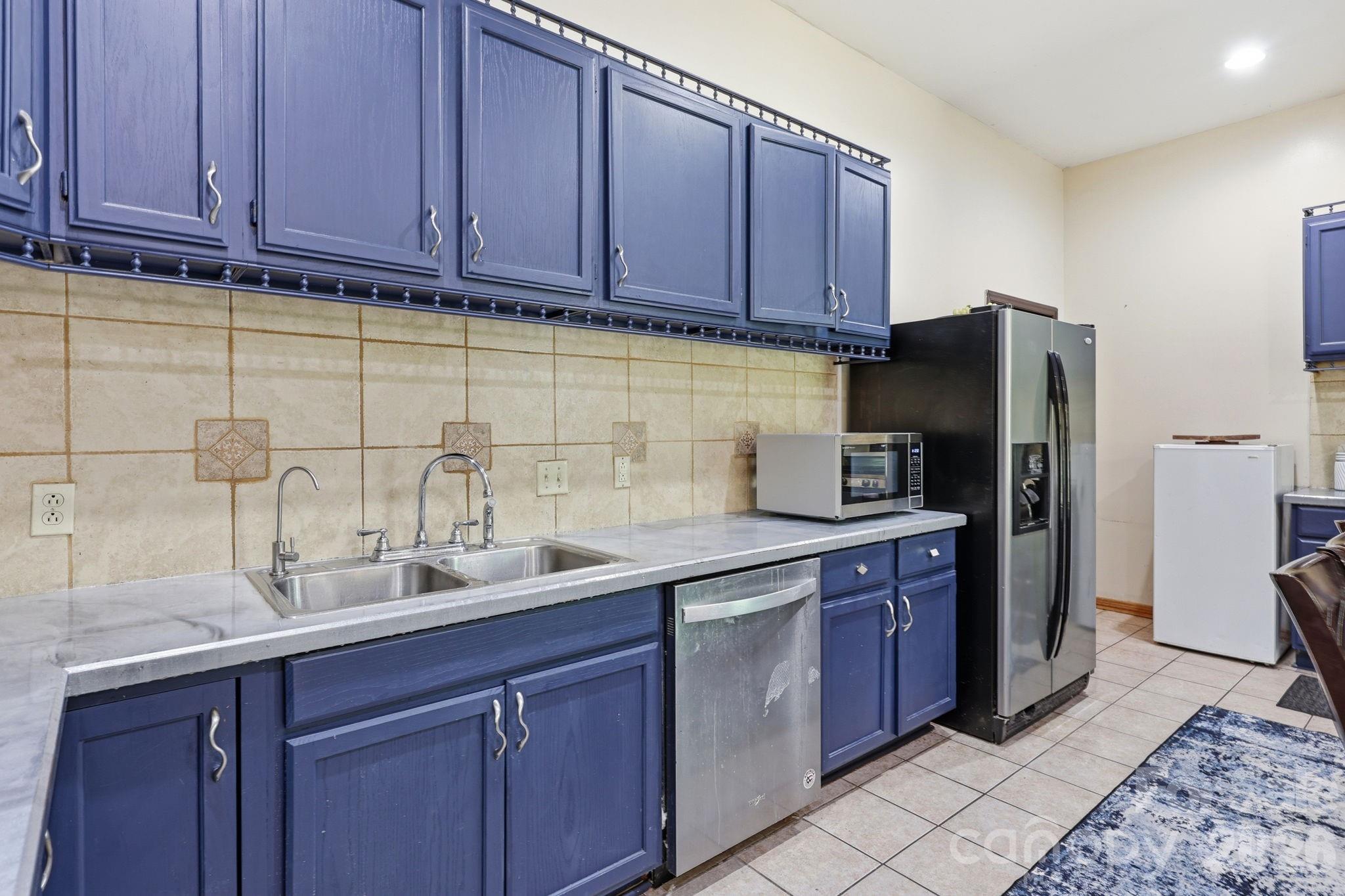 Photo 9 of 1803 Wilton Gate Drive, Charlotte, NC