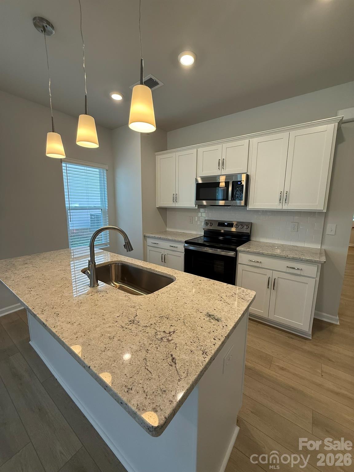 Photo 7 of 4618 Lakeview Road, Charlotte, NC