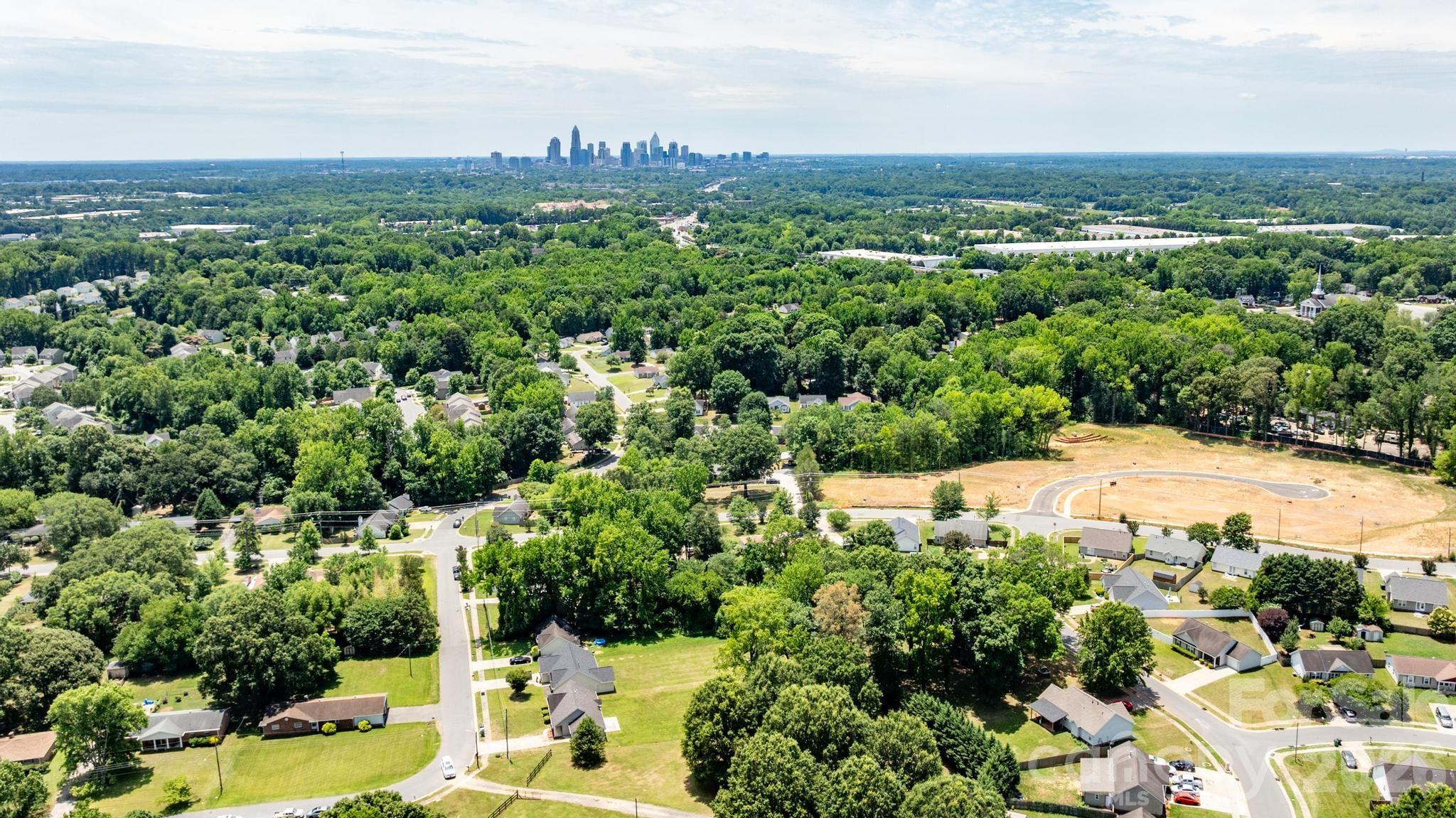 Photo 47 of 3828 Oakwood Road, Charlotte, NC