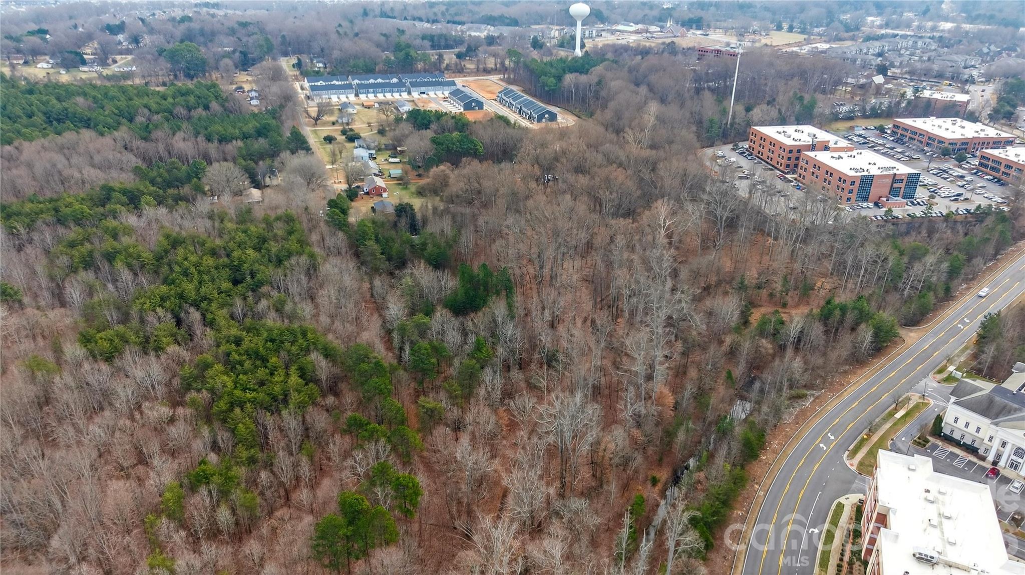 Photo 2 of 169 Crossrail Road, Mooresville, NC