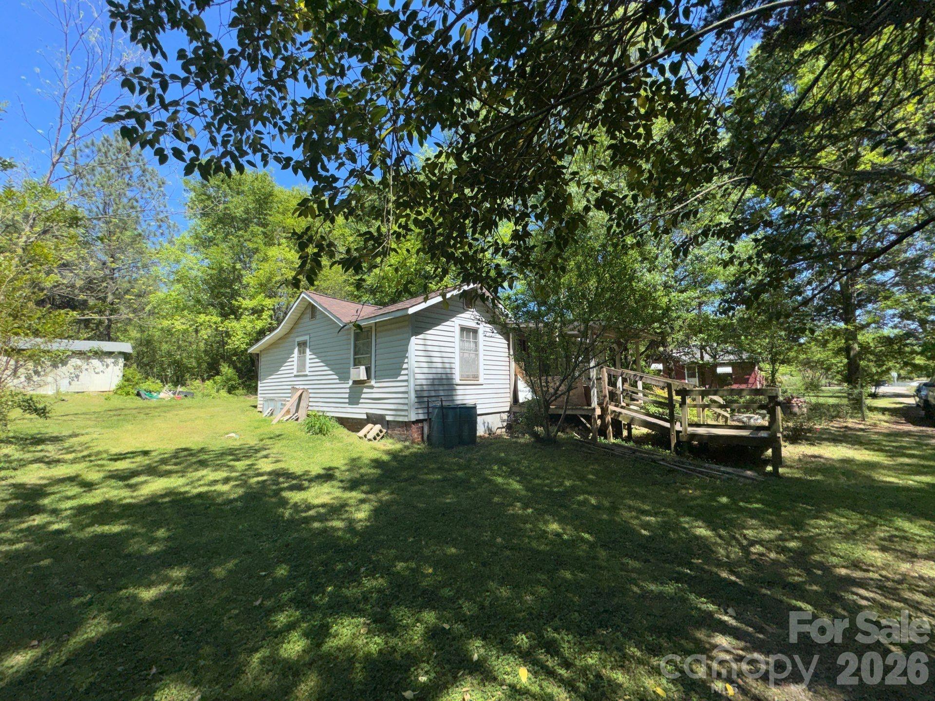 Photo 3 of 1011 Wellman Street, Gastonia, NC
