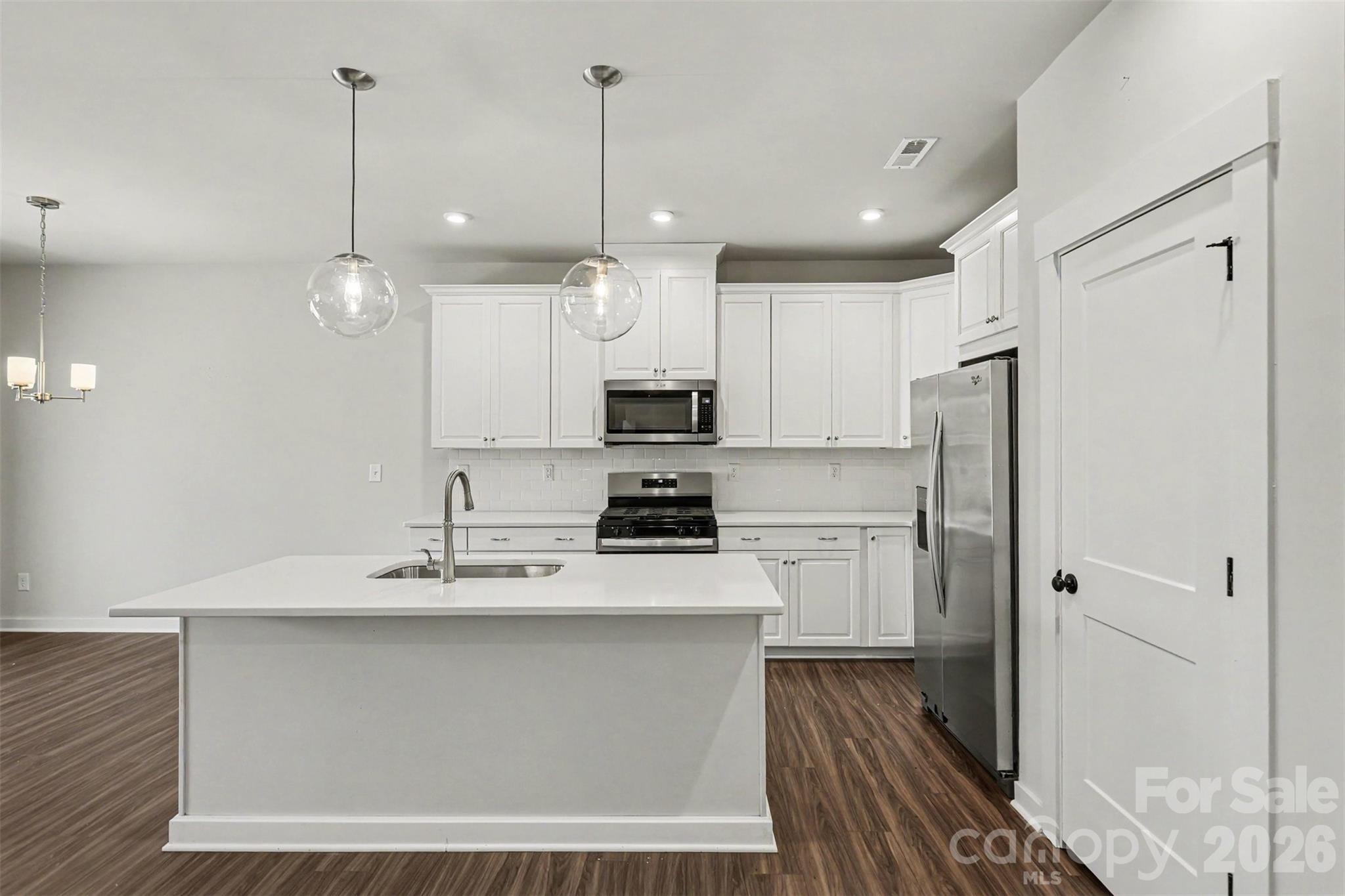 Photo 9 of 9521 Munsing Drive, Charlotte, NC