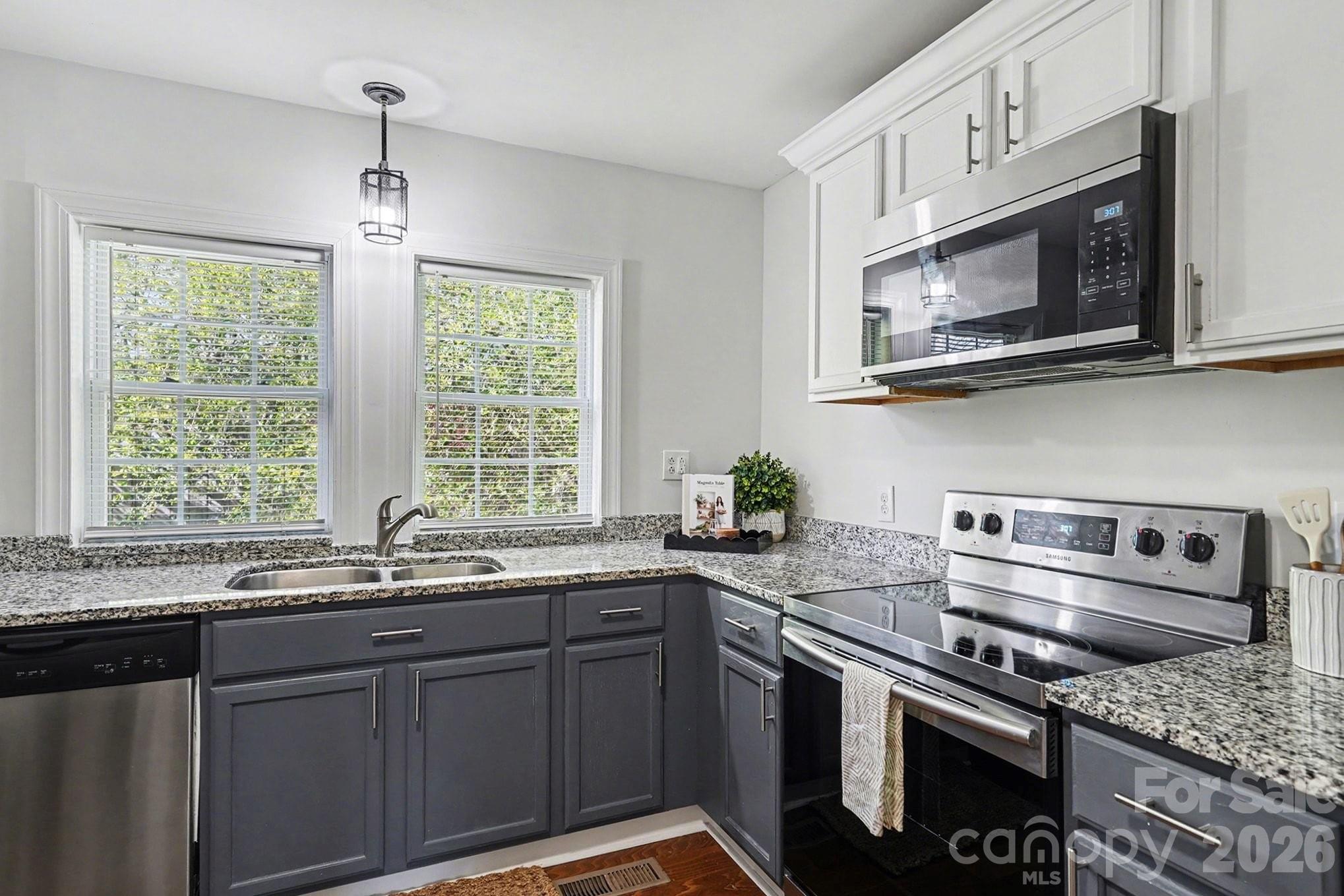 28 2nd Street, Cramerton, NC - photo 11 of 35