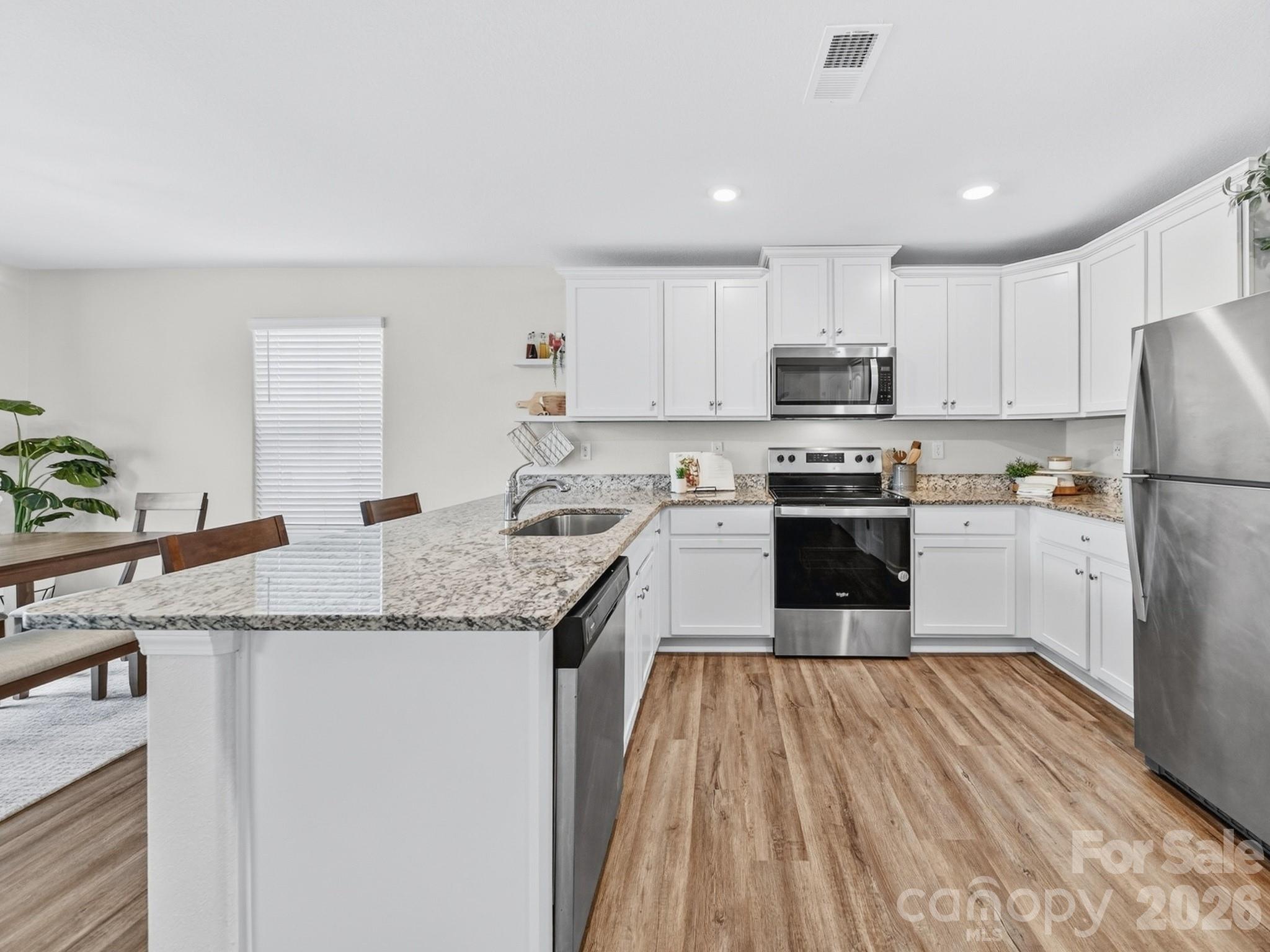 Photo 18 of 8128 Derby Woods Lane, Charlotte, NC