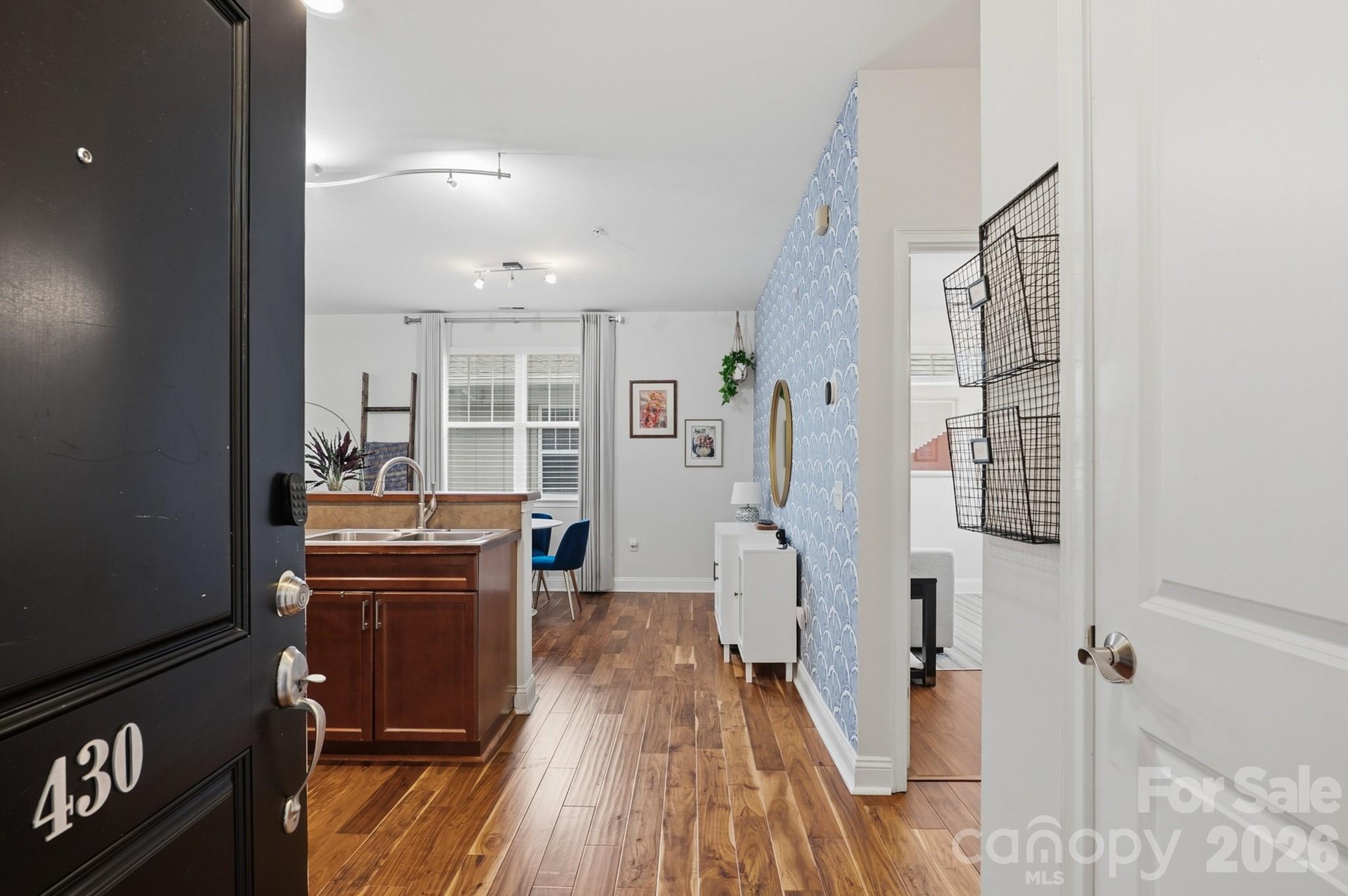 Photo 11 of 1308 Kenilworth Avenue430, Charlotte, NC
