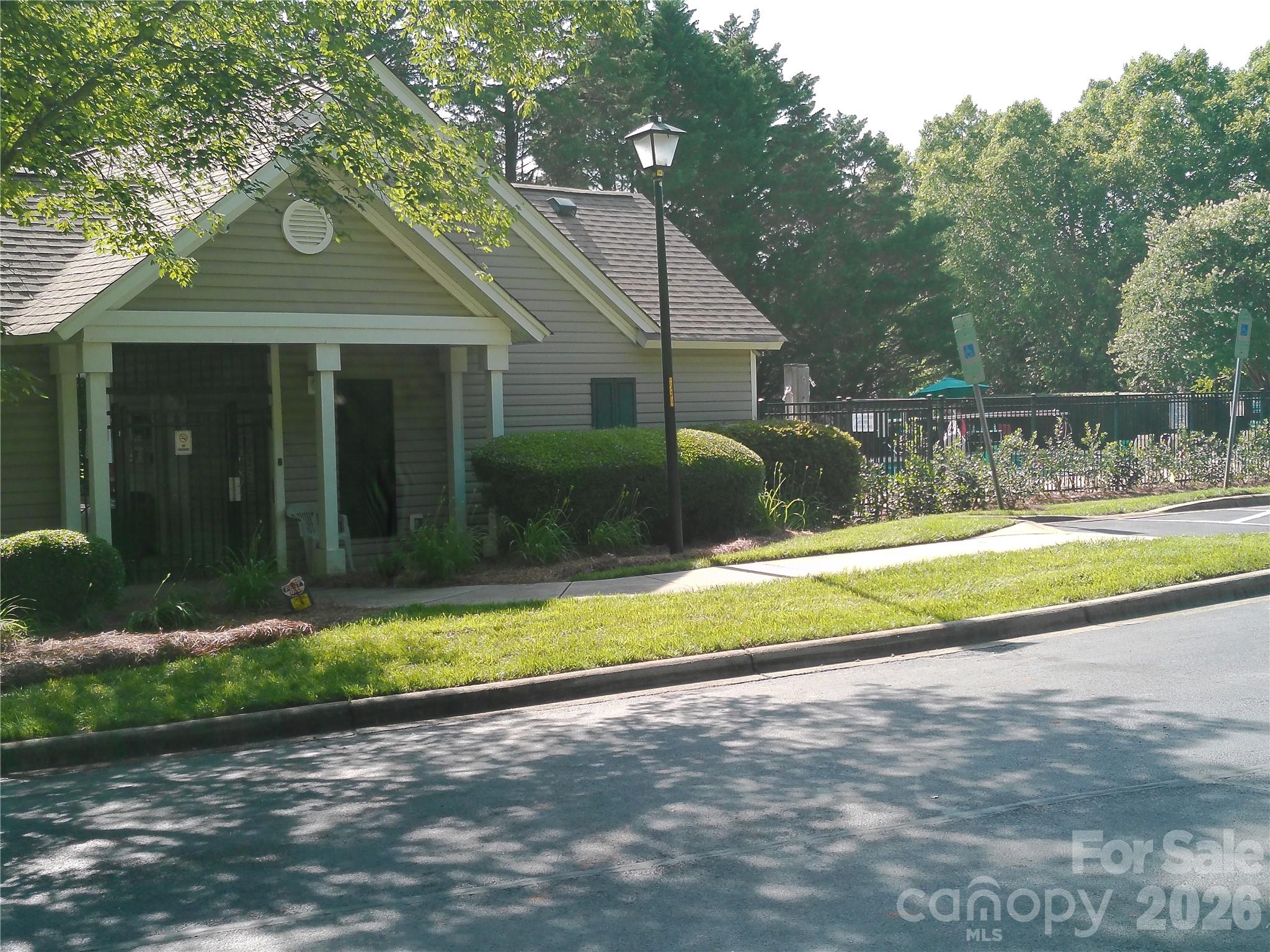 Photo 40 of 9942 Gray Dove Court, Charlotte, NC