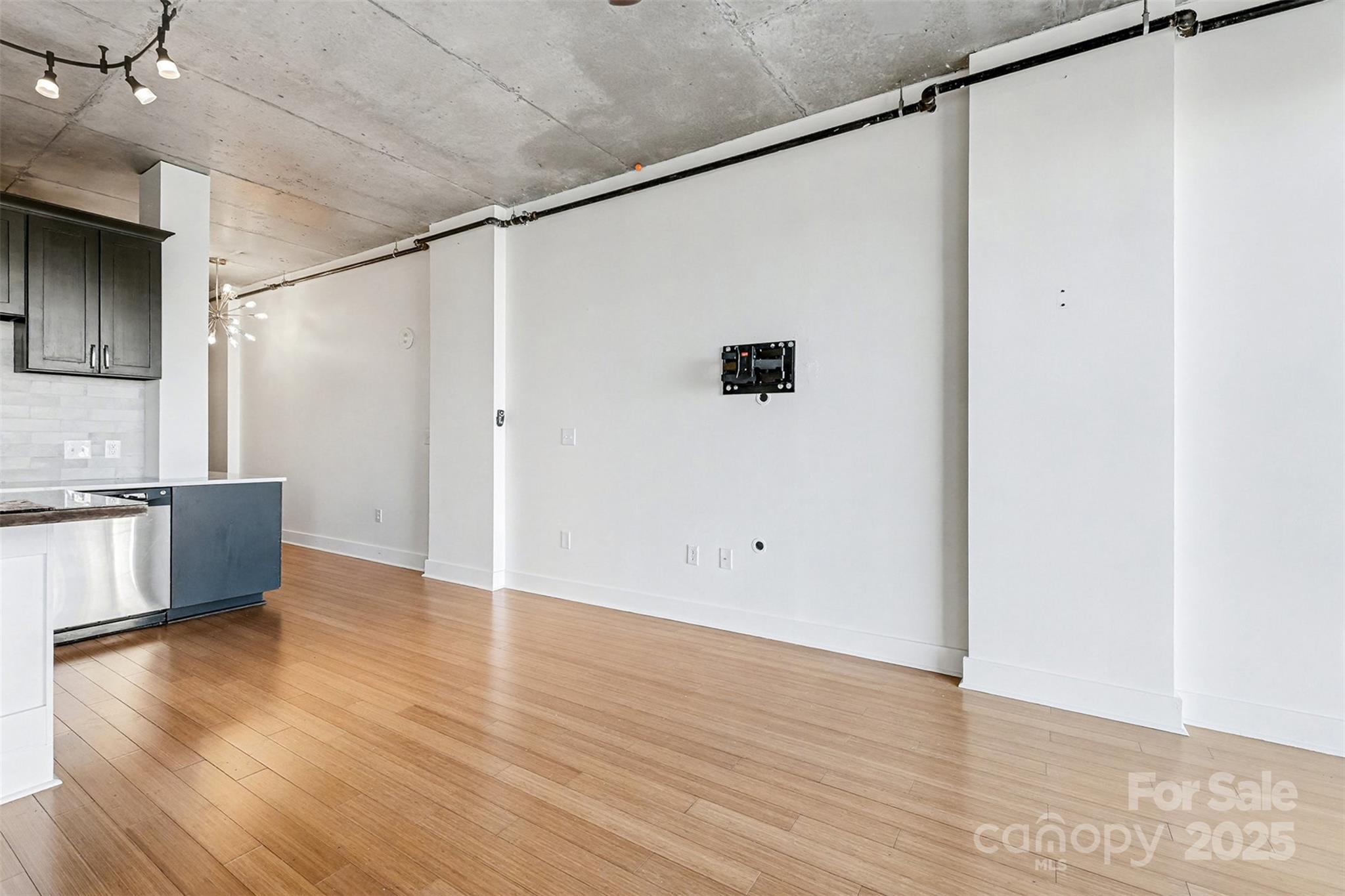 Photo 12 of 505 E 6th Street1003, Charlotte, NC
