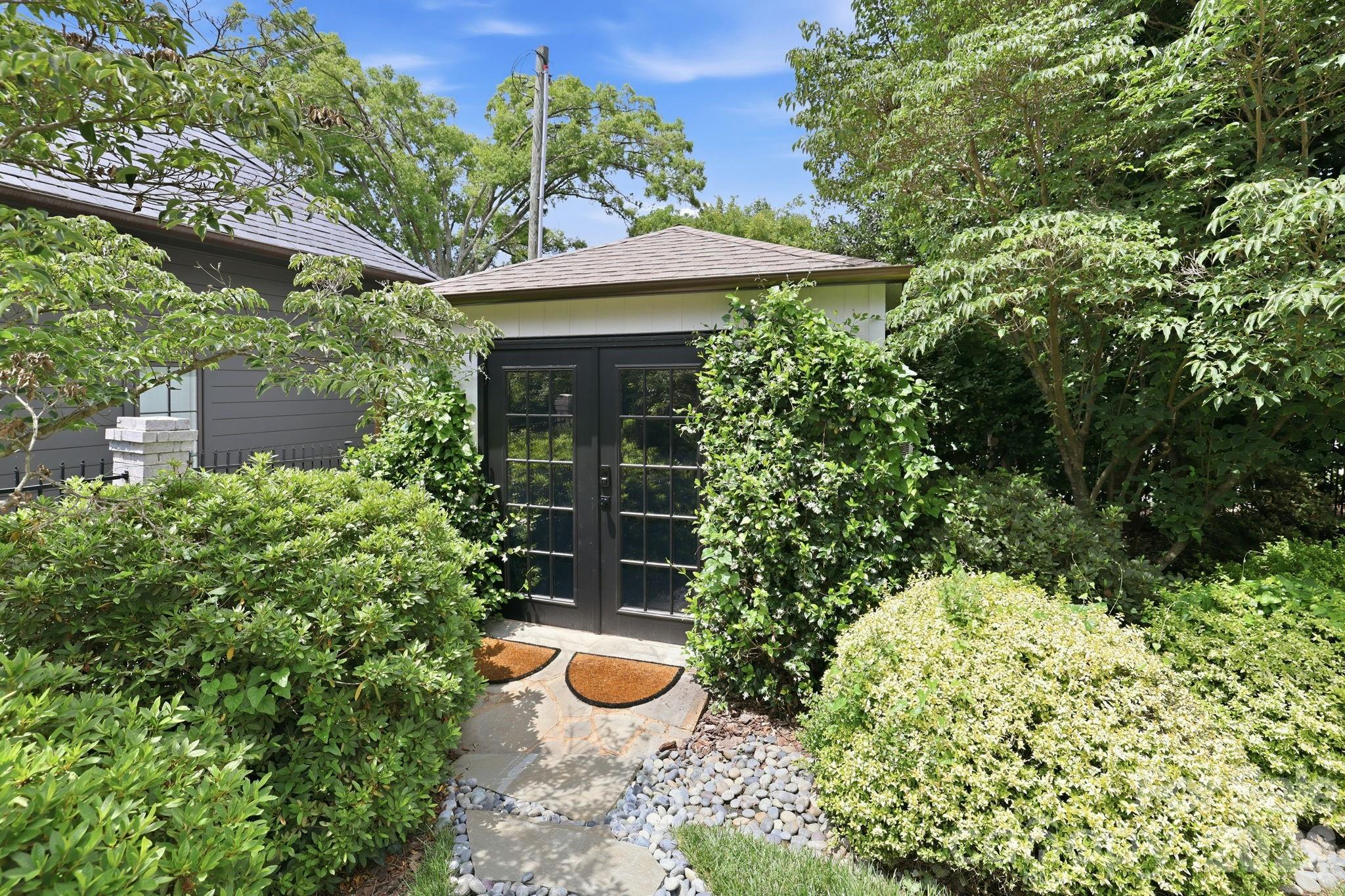 Photo 45 of 2021 Coniston Place, Charlotte, NC