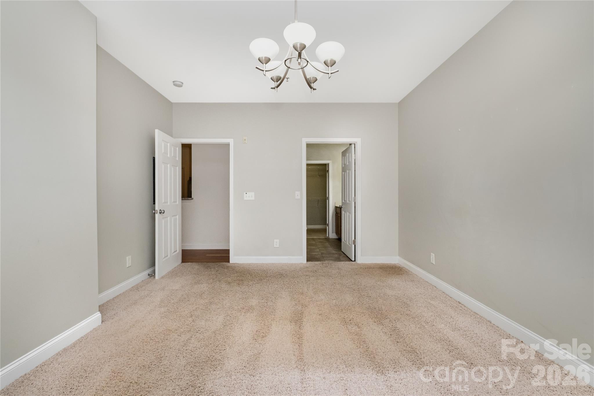 Photo 9 of 1000 E Woodlawn Road217, Charlotte, NC