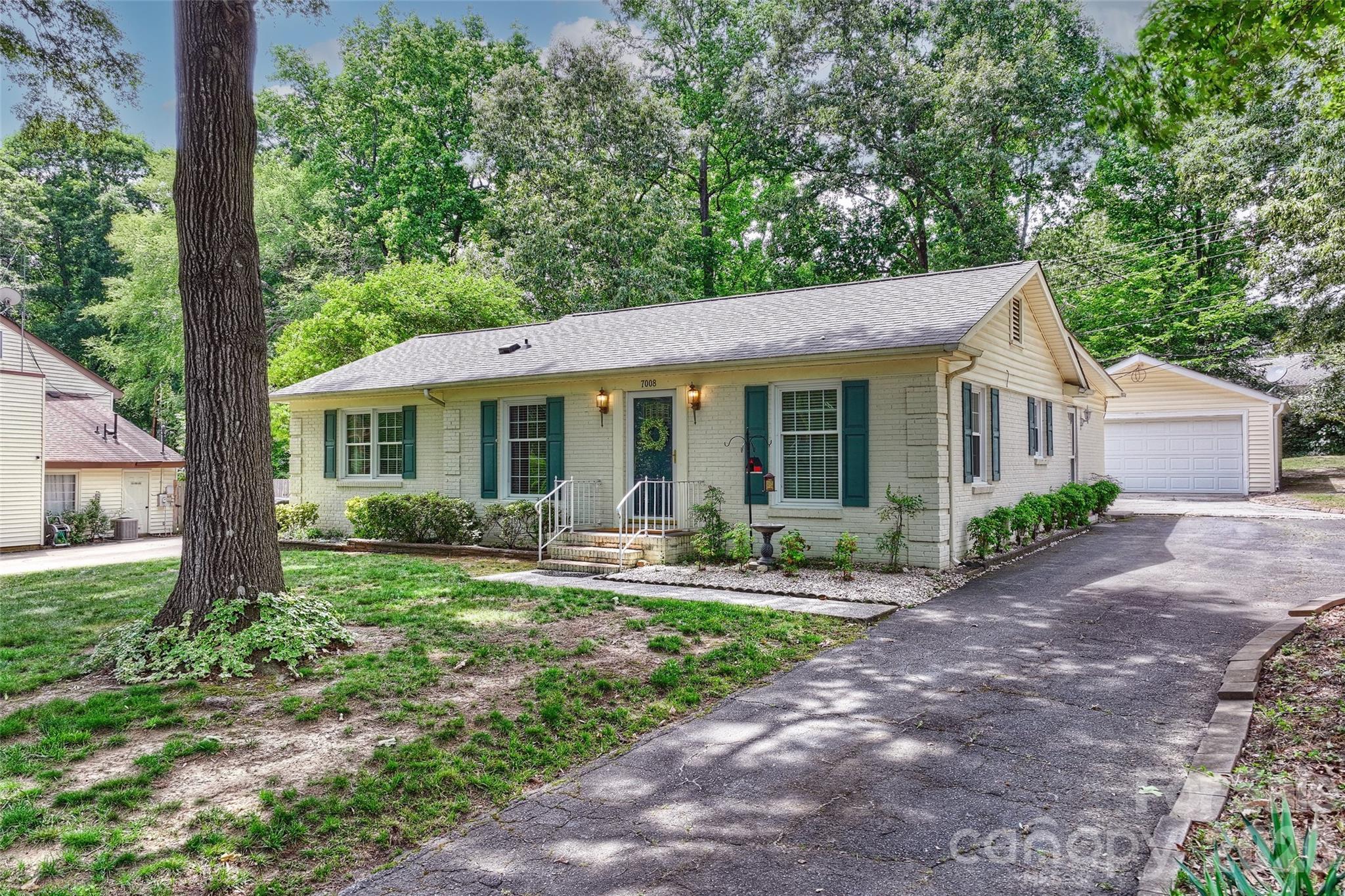 Photo 2 of 7008 Brookgreen Terrace, Matthews, NC