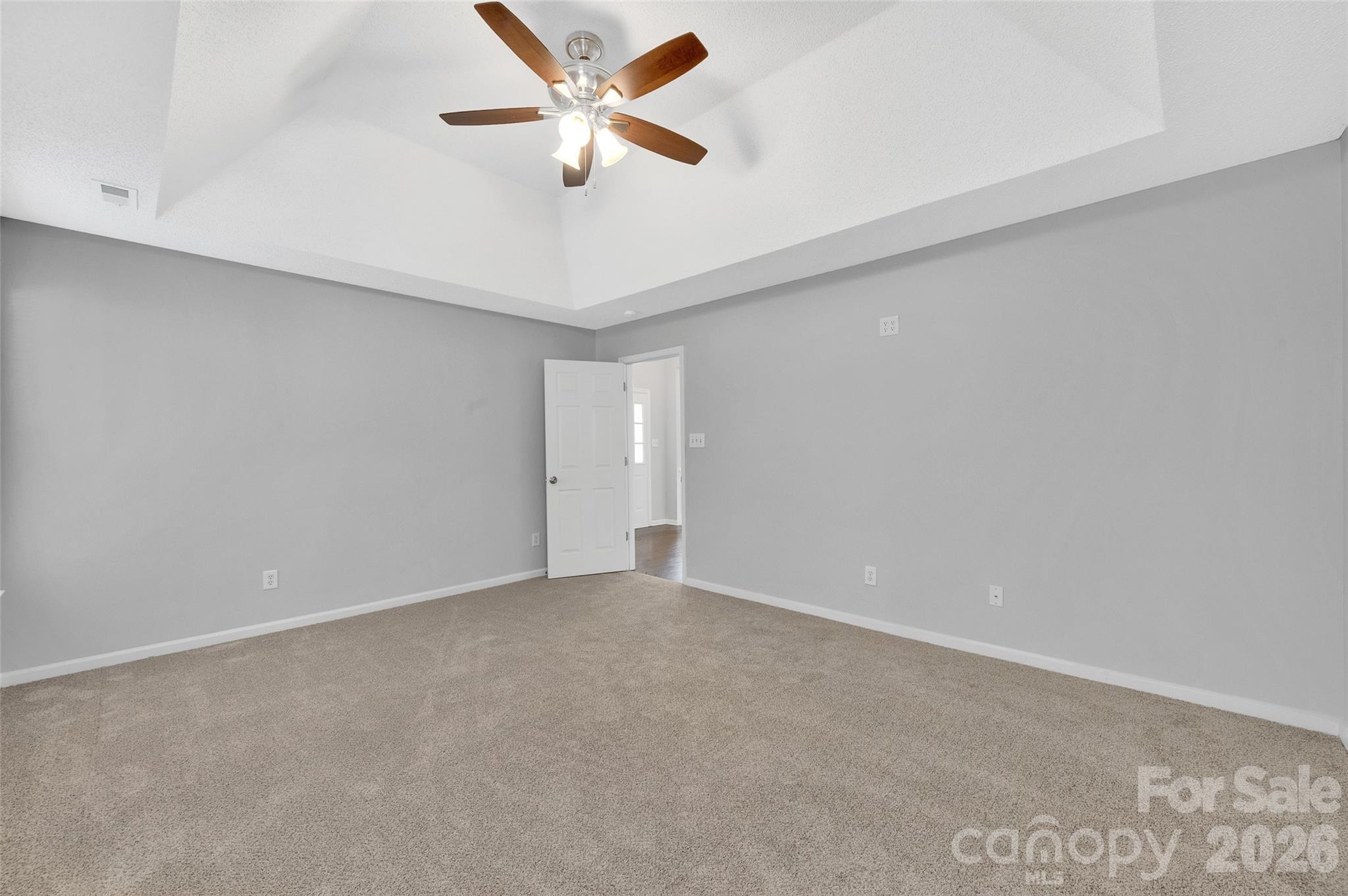 Photo 17 of 14422 Southbridge Forest Drive, Charlotte, NC