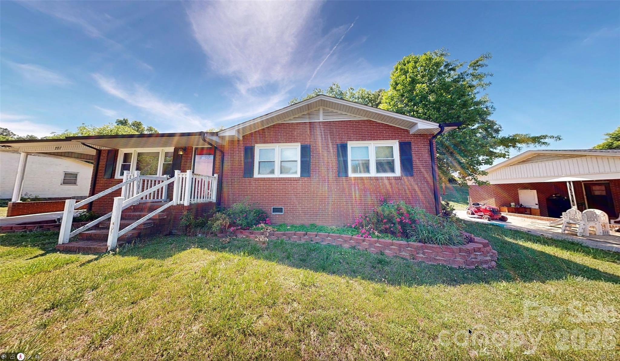 207 Starview Lane, Dallas, NC