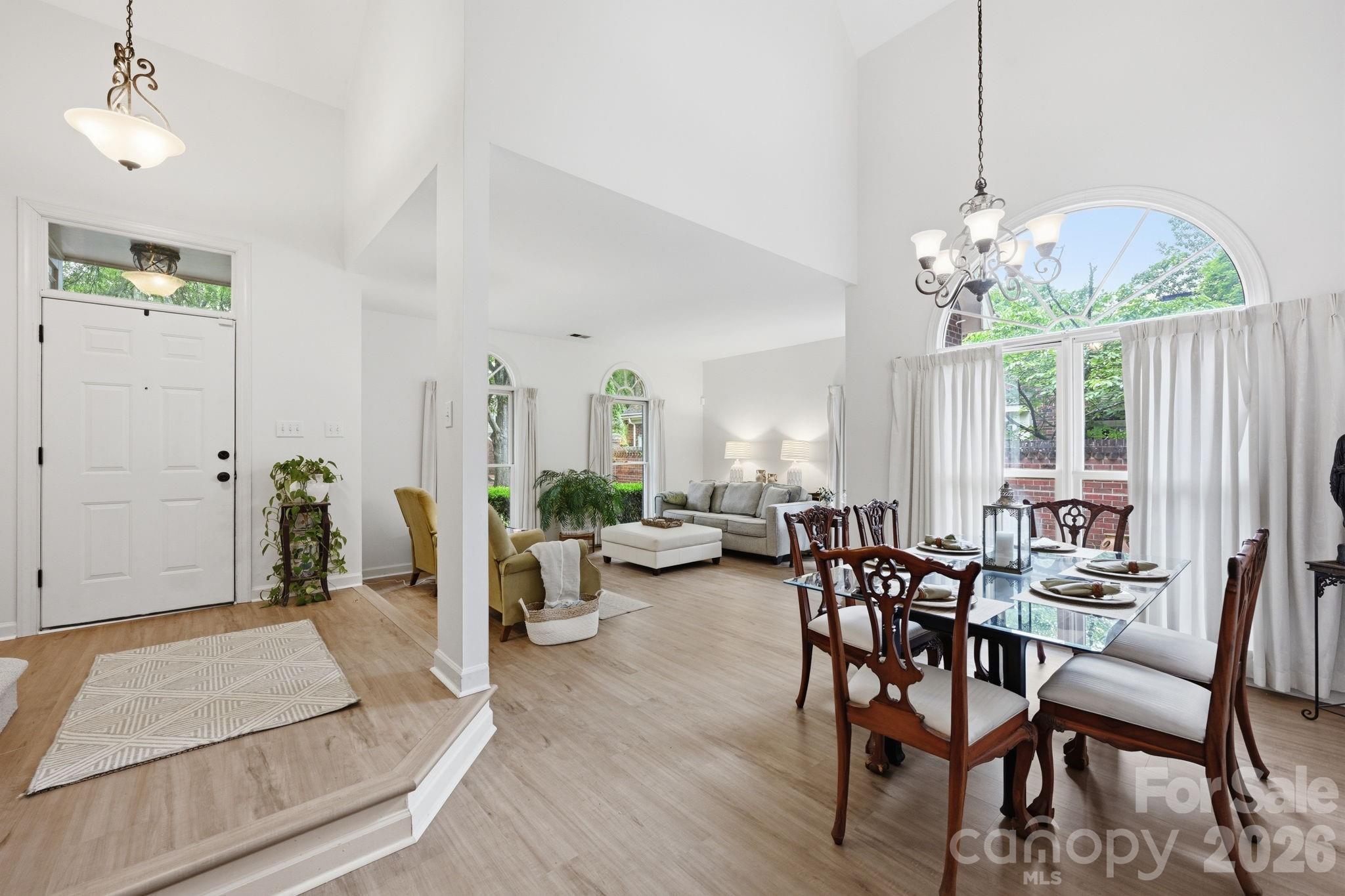 Photo 4 of 7014 Walton Heath Lane, Charlotte, NC