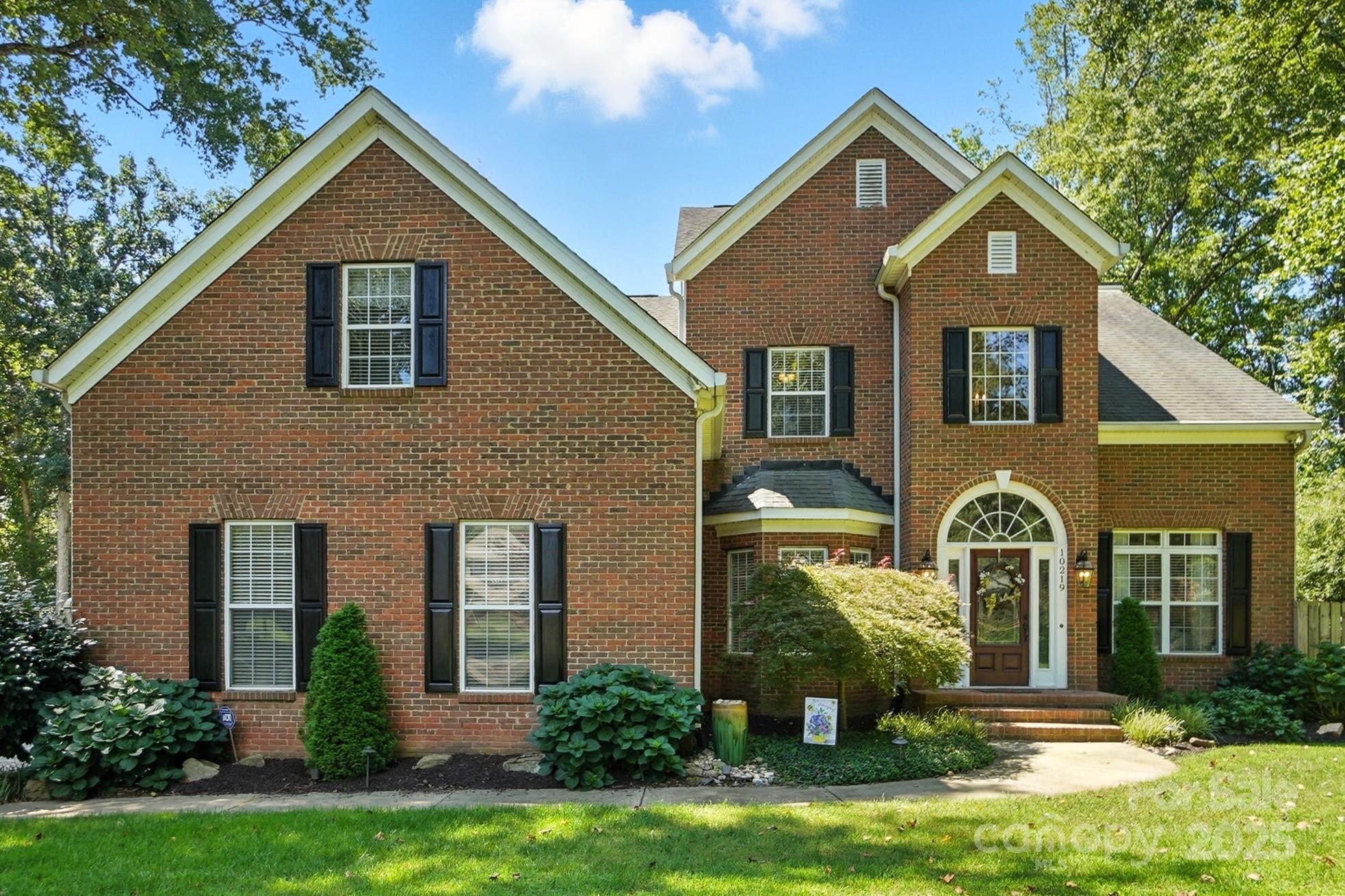 10219 Windtree Lane, Charlotte, NC - photo 4 of 36