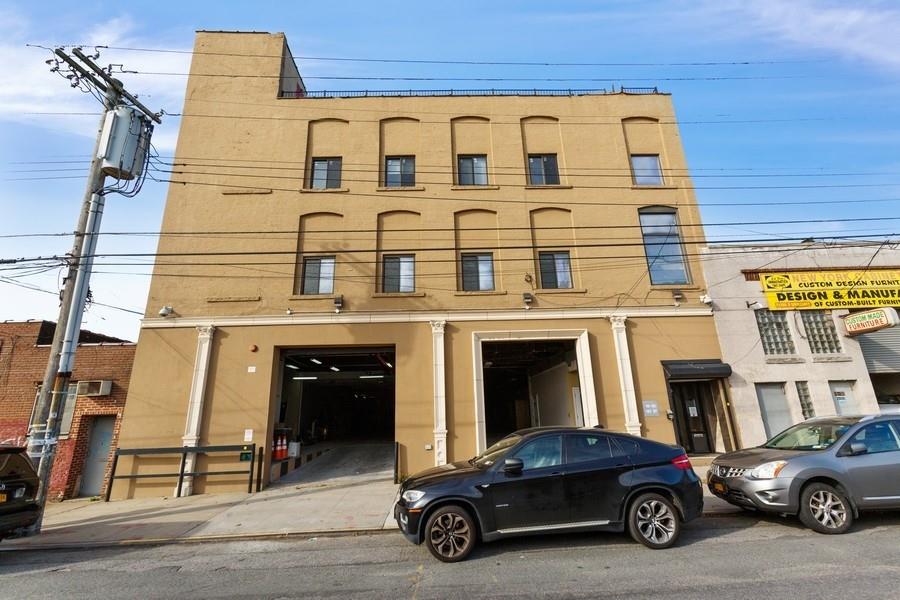 Commercial Sale for sale in College Point, New York, 820450