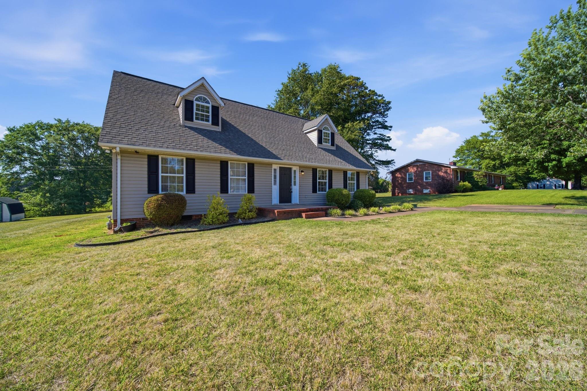 313 Sunrise Circle, Shelby, NC - photo 2 of 43