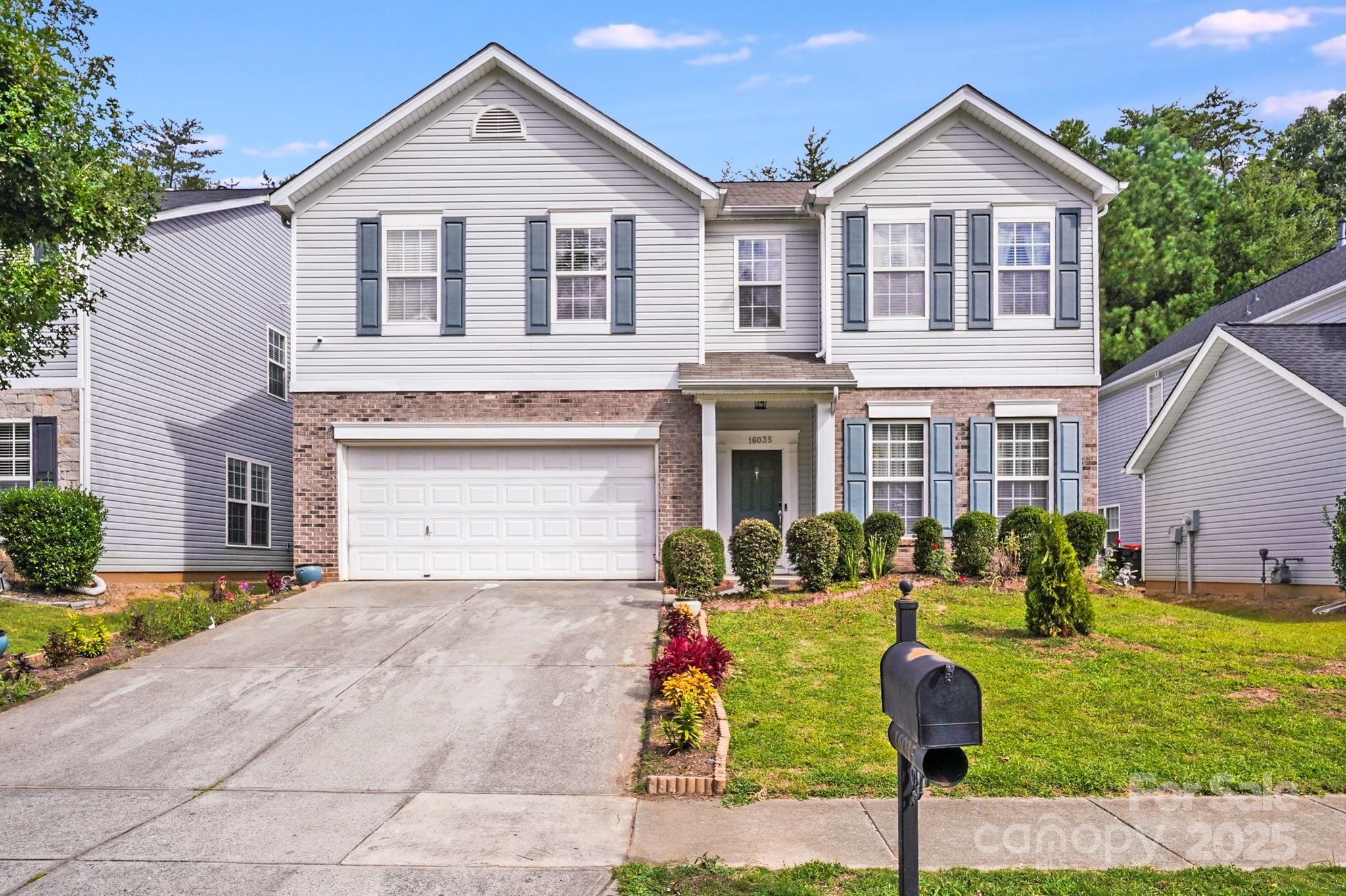 Photo 2 of 16035 Long Talon Way, Charlotte, NC