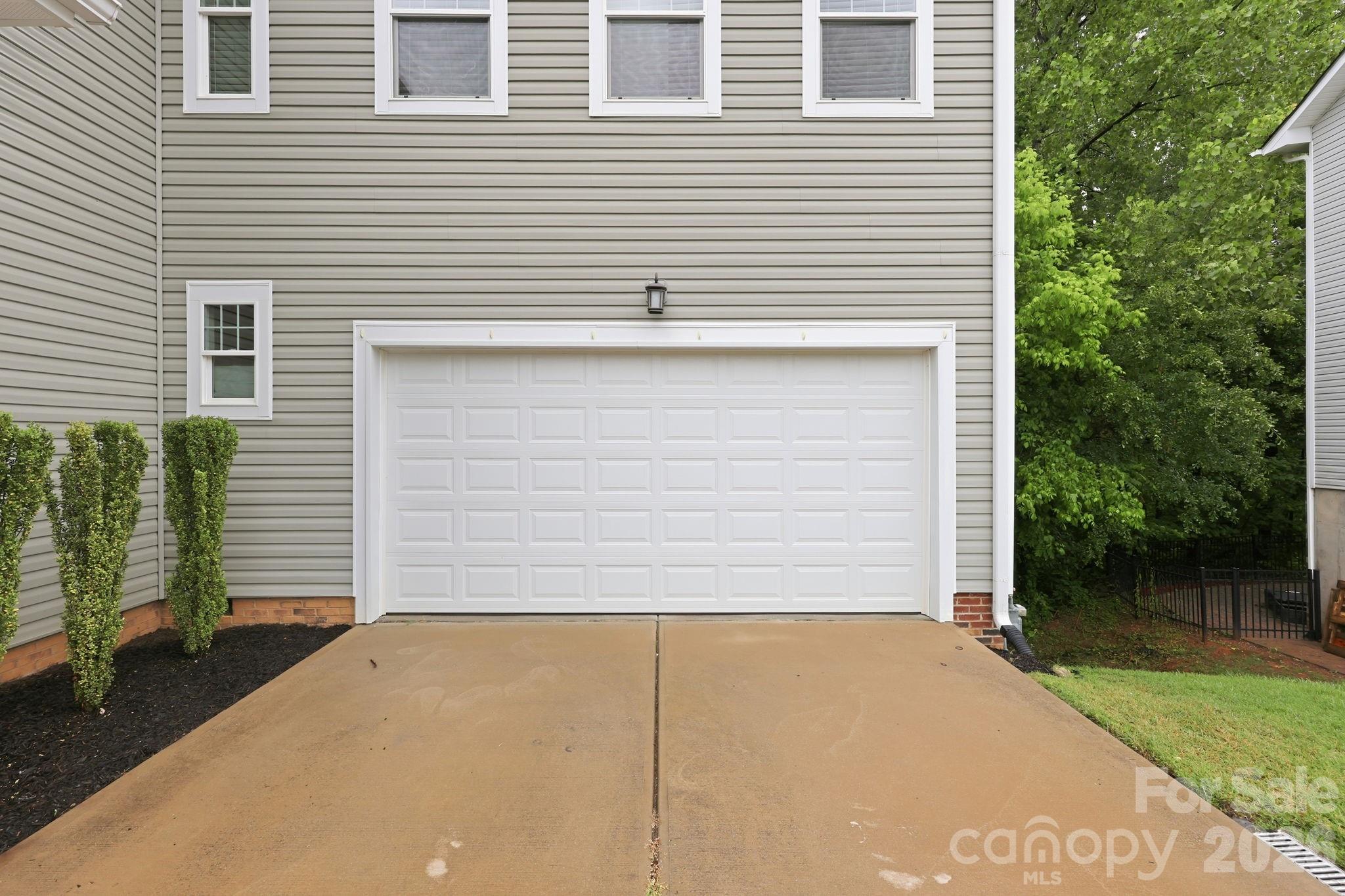 8207 Dumphries Drive, Huntersville, NC - photo 8 of 49