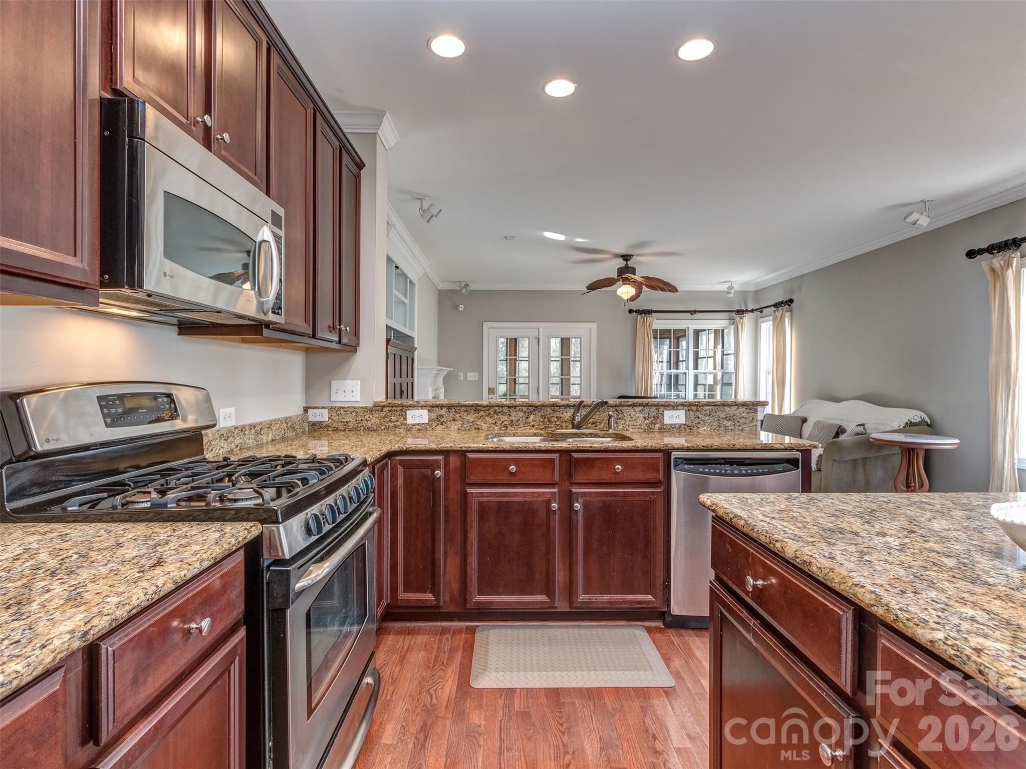 Photo 8 of 12103 Crescent Run Court, Charlotte, NC