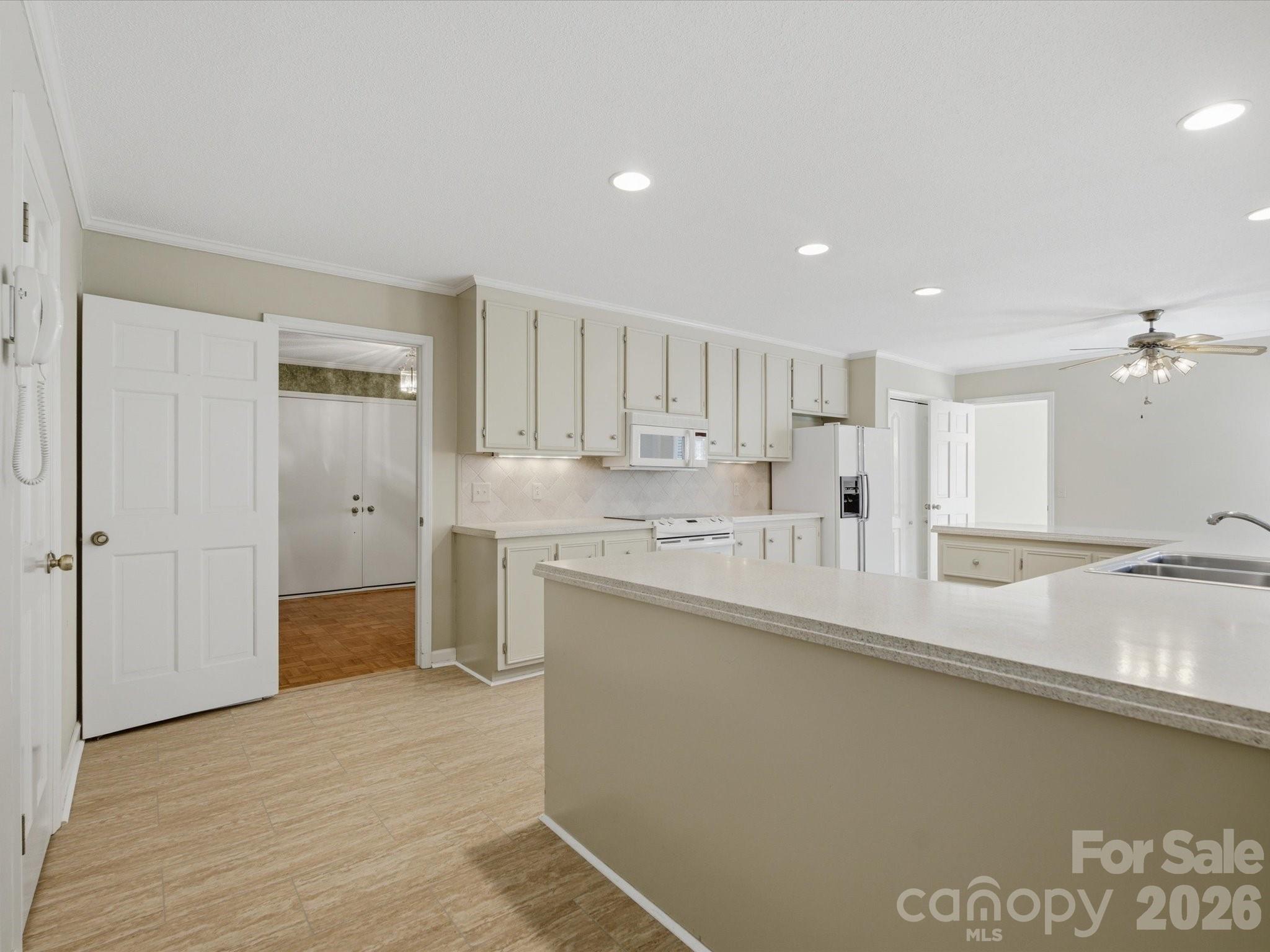 1020 Longreen Drive, Kernersville, NC - photo 9 of 47