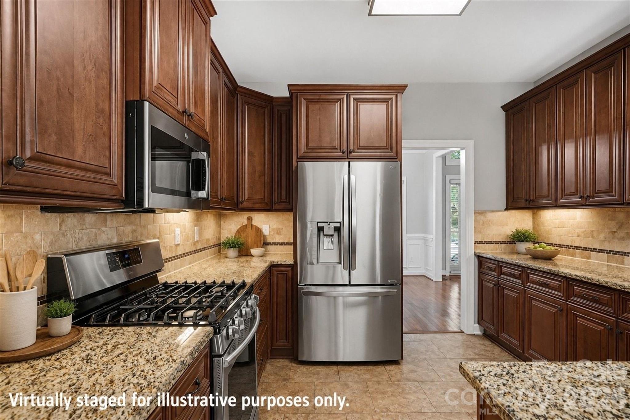 Home for sale at 5917 Nuthatch Court, Charlotte, NC — photo 14 of 46