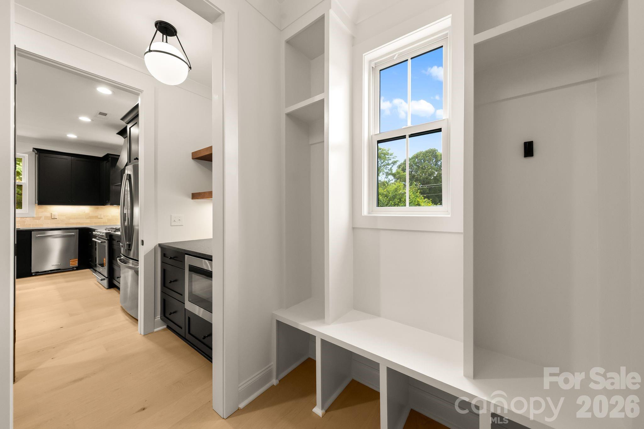 Photo 10 of 3031 Mathis Drive, Charlotte, NC