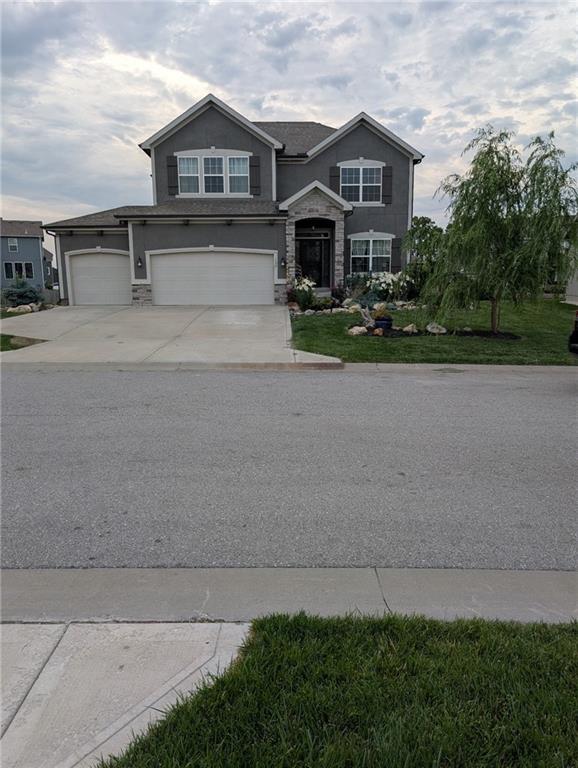 Blue Springs Real Estate: 139 SE Briar Valley Lane MO 64064 $470,000