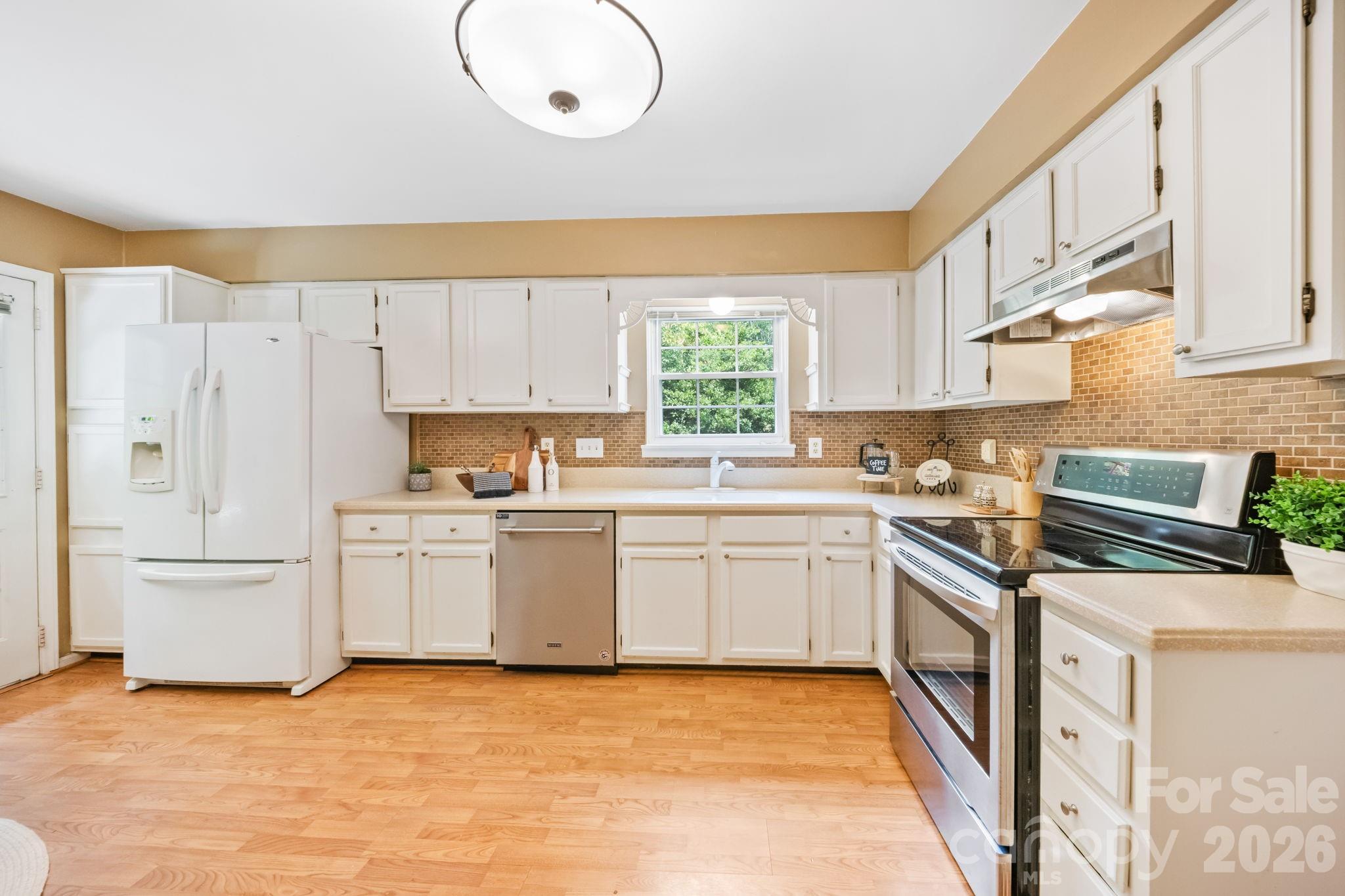 Photo 10 of 11833 Post Ridge Court, Charlotte, NC