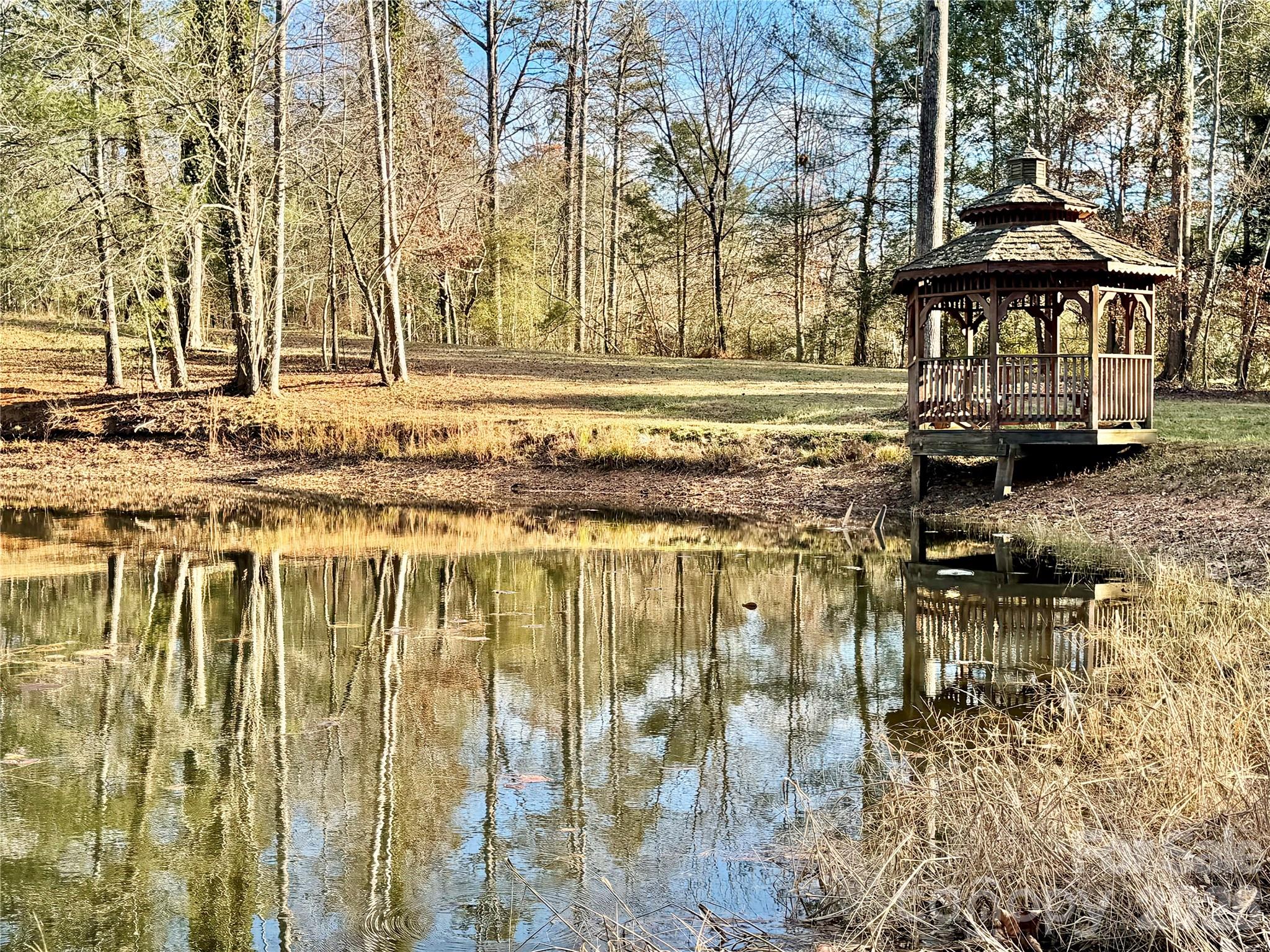 Photo 4 of 100 Steffey Lane, Taylorsville, NC