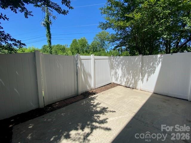 Photo 4 of 112 Sunridge Drive, Mooresville, NC