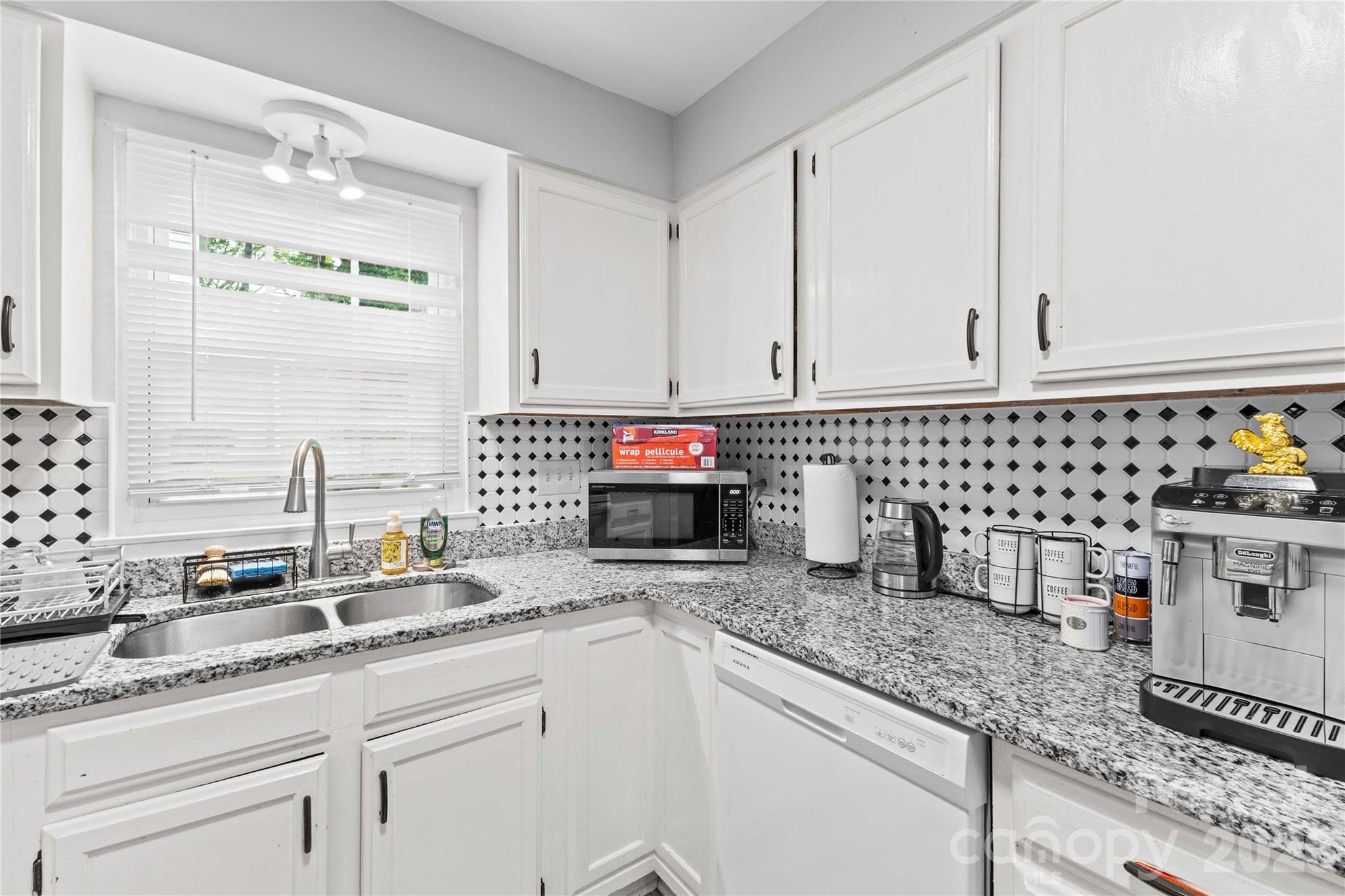Photo 19 of 7130 Bluff Wood Cove, Charlotte, NC