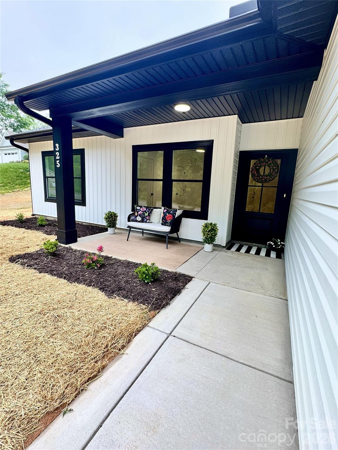 325 N Chapel Street, Landis, NC - photo 2 of 33