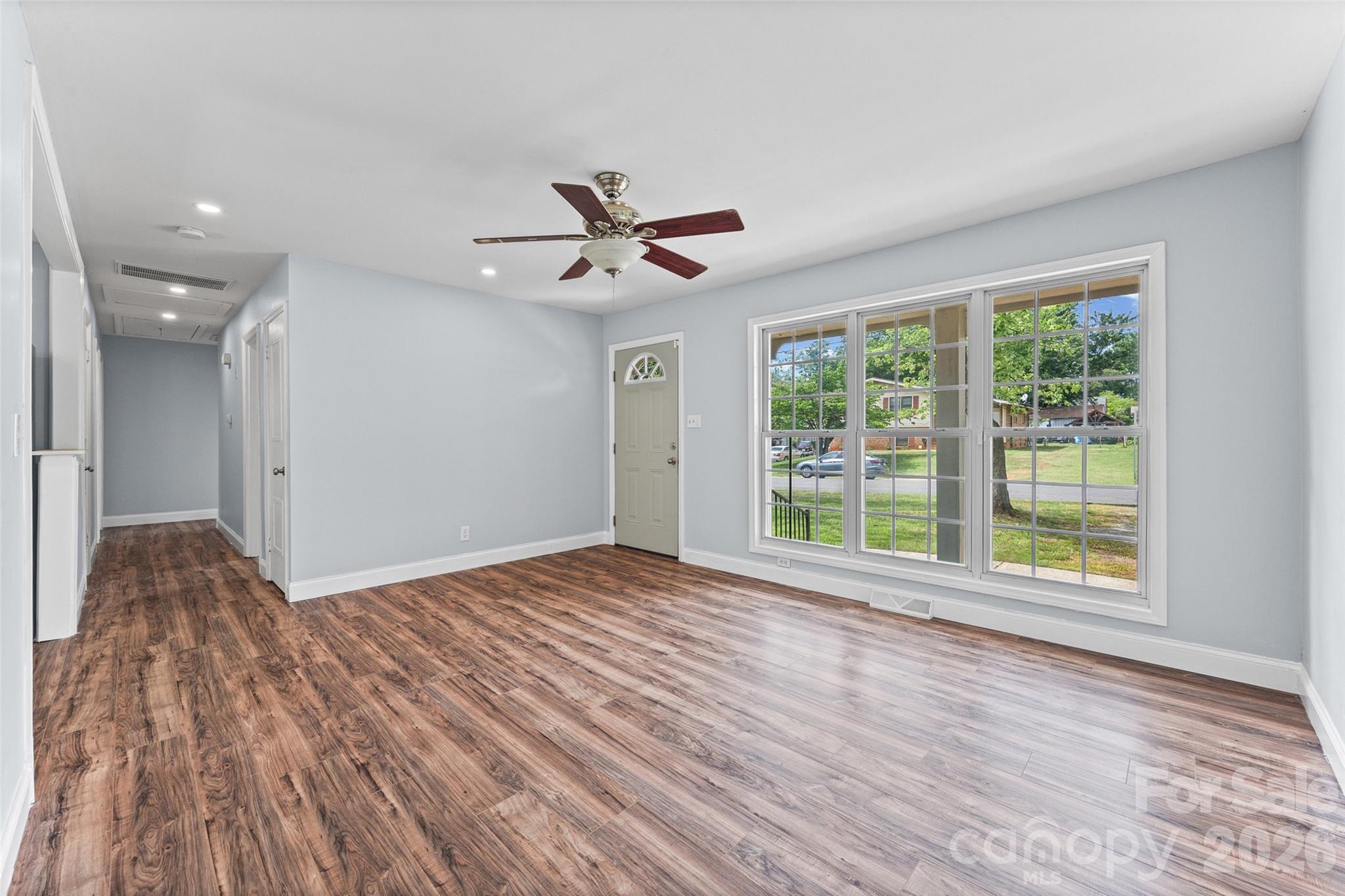 Photo 10 of 4713 Tanglebriar Drive, Charlotte, NC