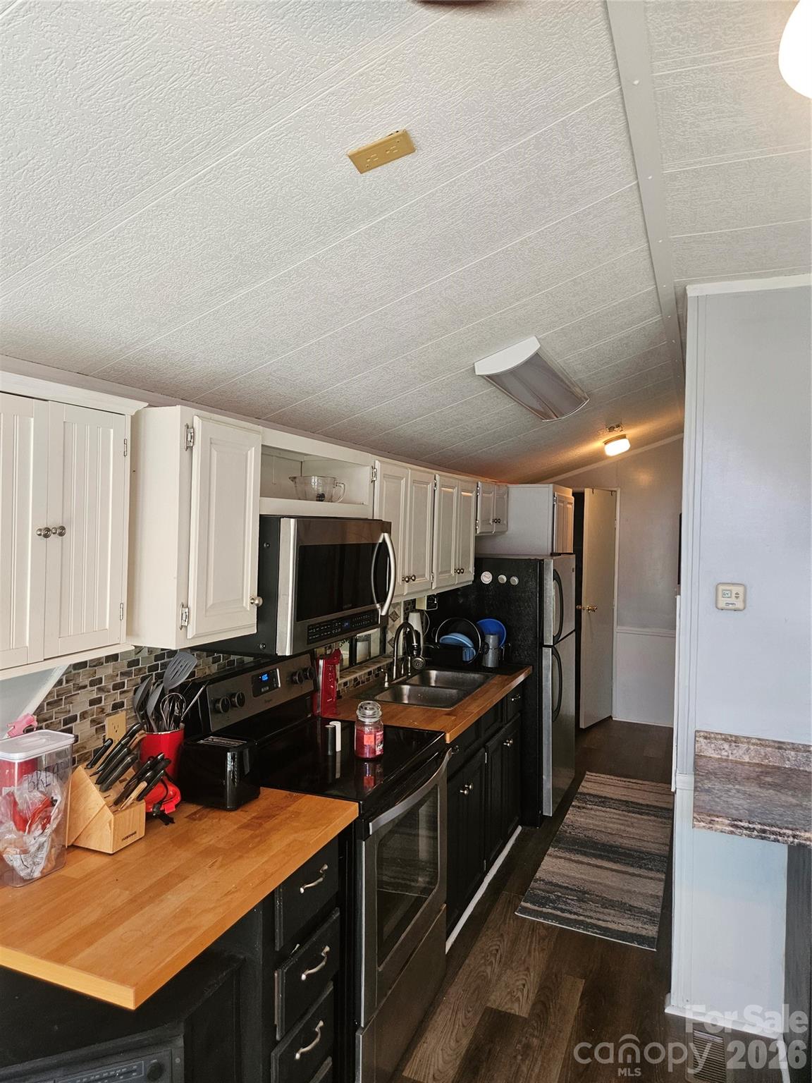 157 Dogwood Circle, New London, NC - photo 4 of 22