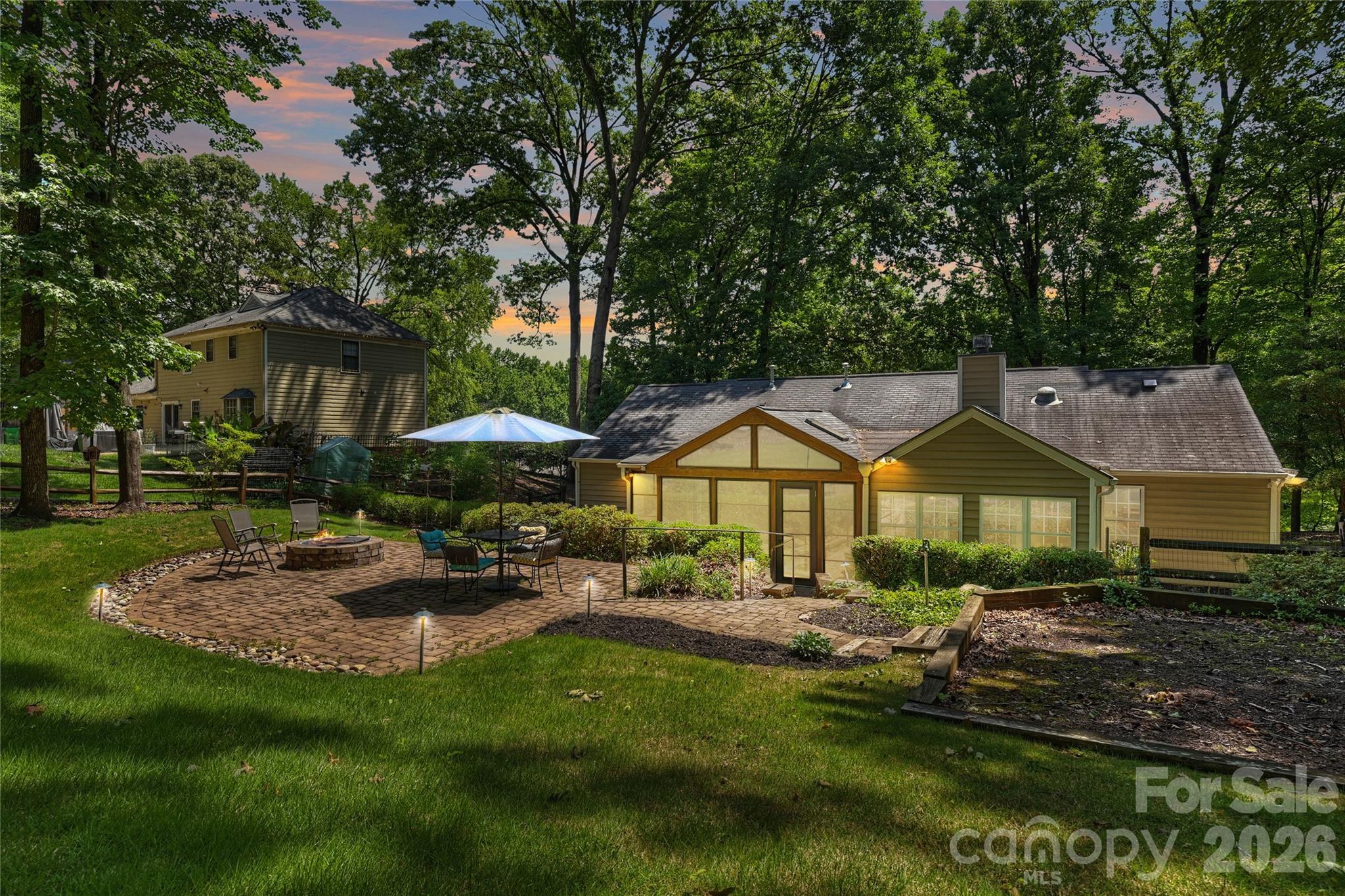 Photo 38 of 605 Silversmith Lane, Charlotte, NC