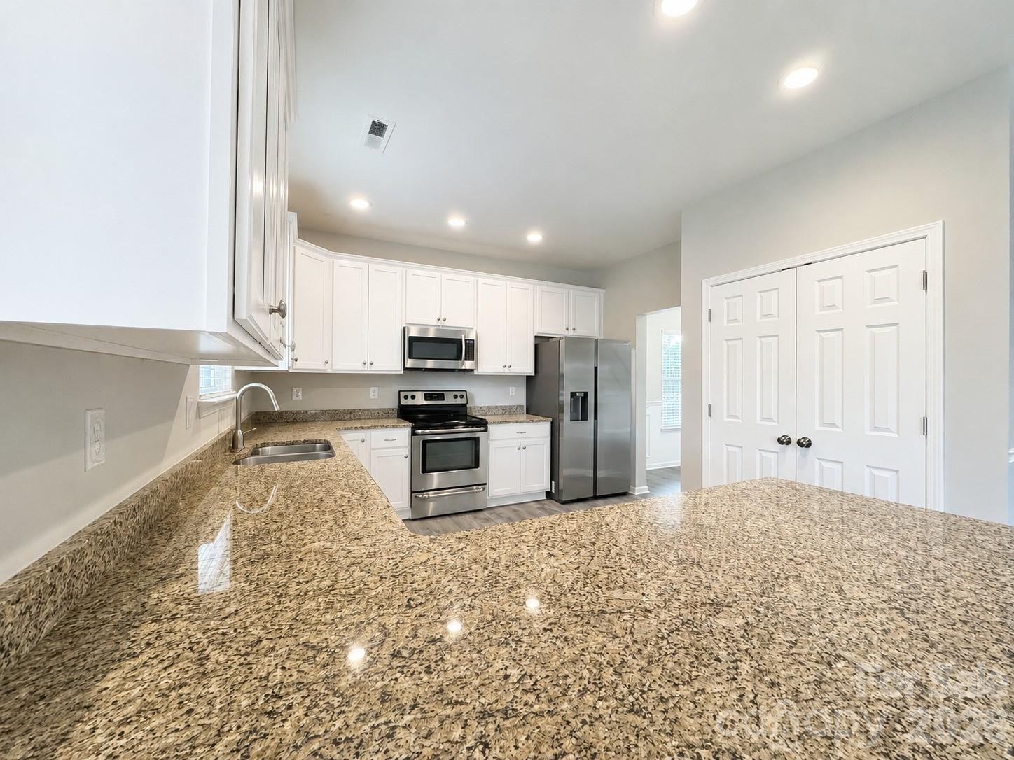 Photo 4 of 2482 Chatham Drive, Fort Mill, SC