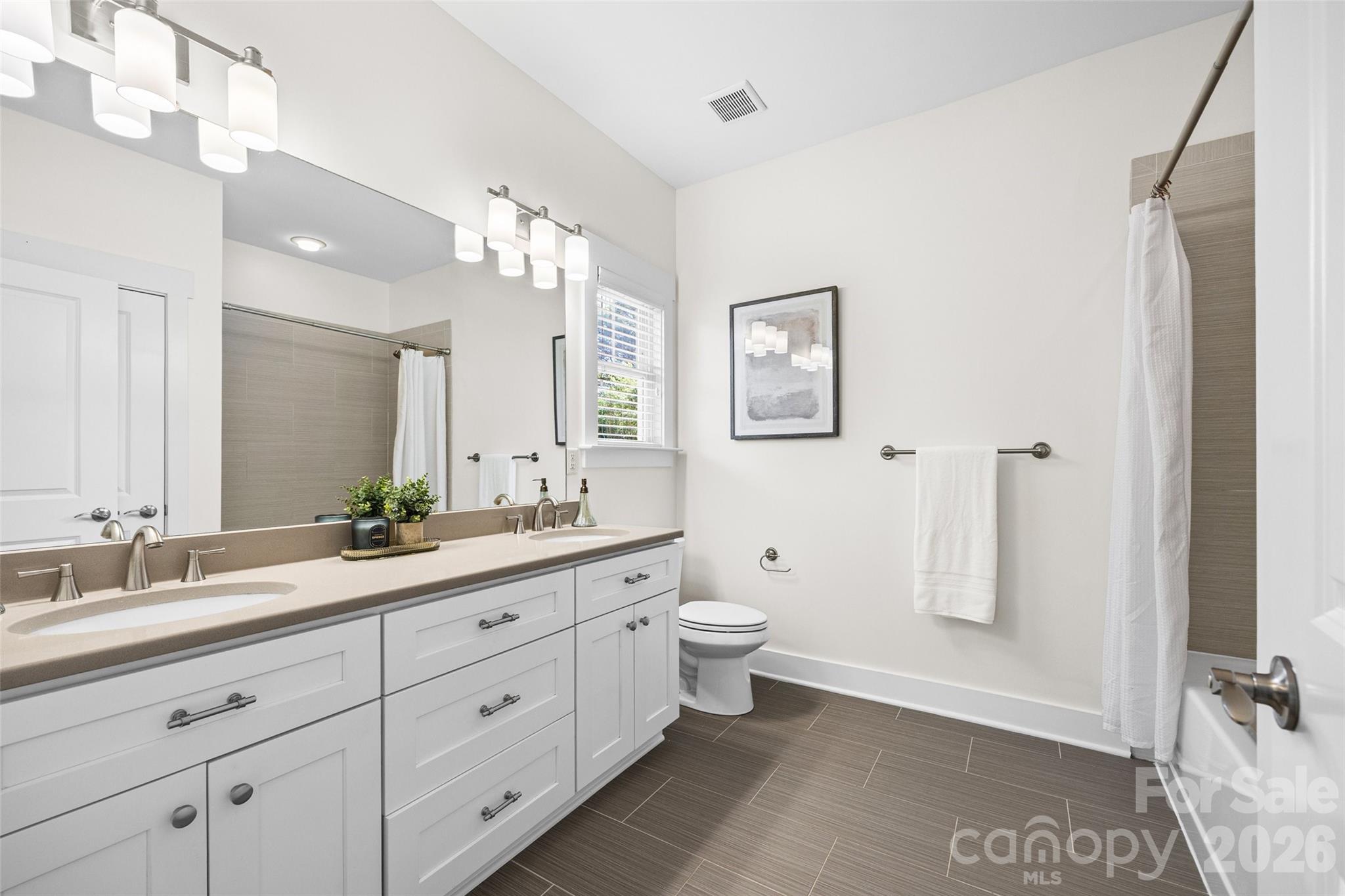 Photo 16 of 2562 Roseview Lane, Charlotte, NC