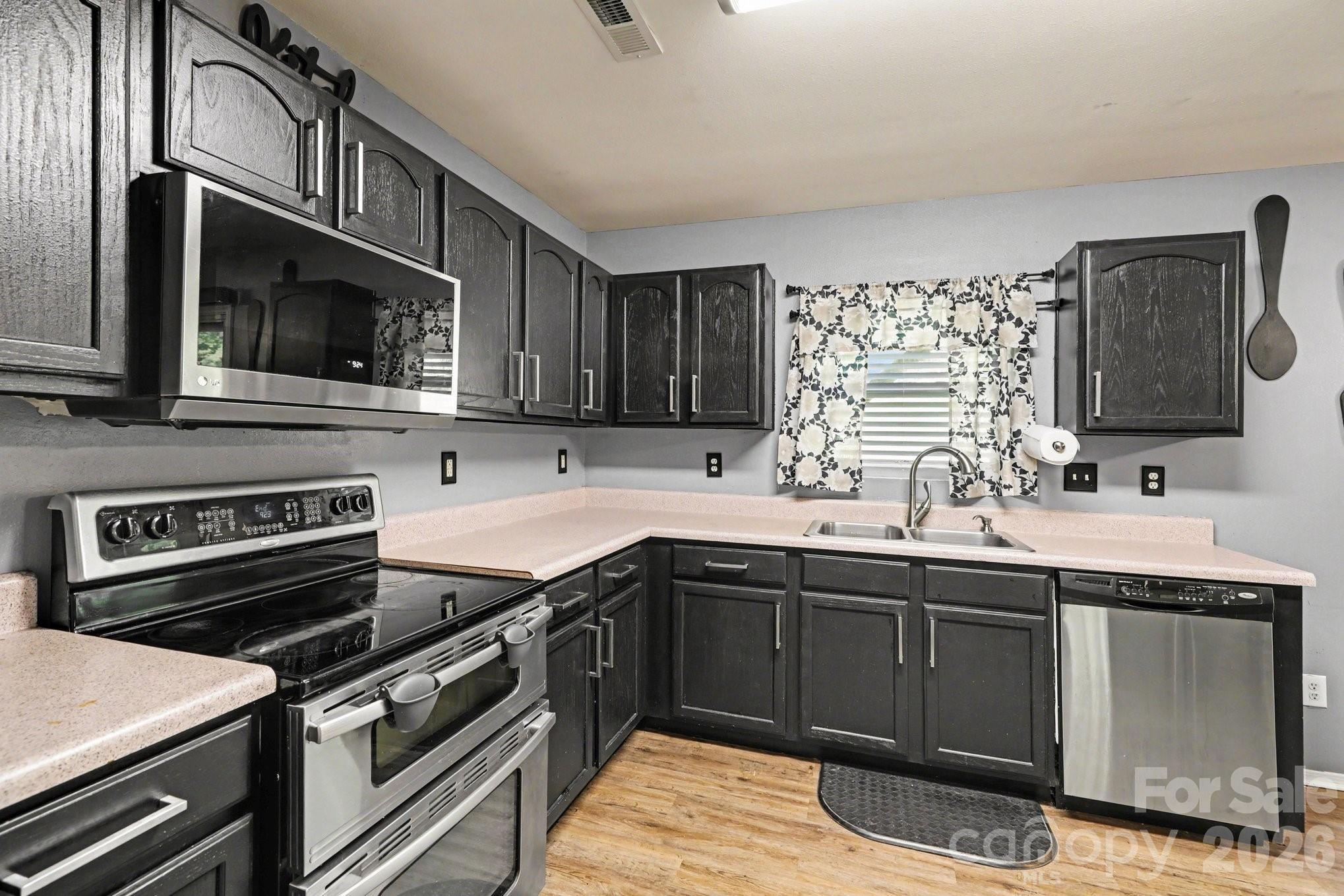 Photo 10 of 9423 Swallow Tail Lane, Charlotte, NC