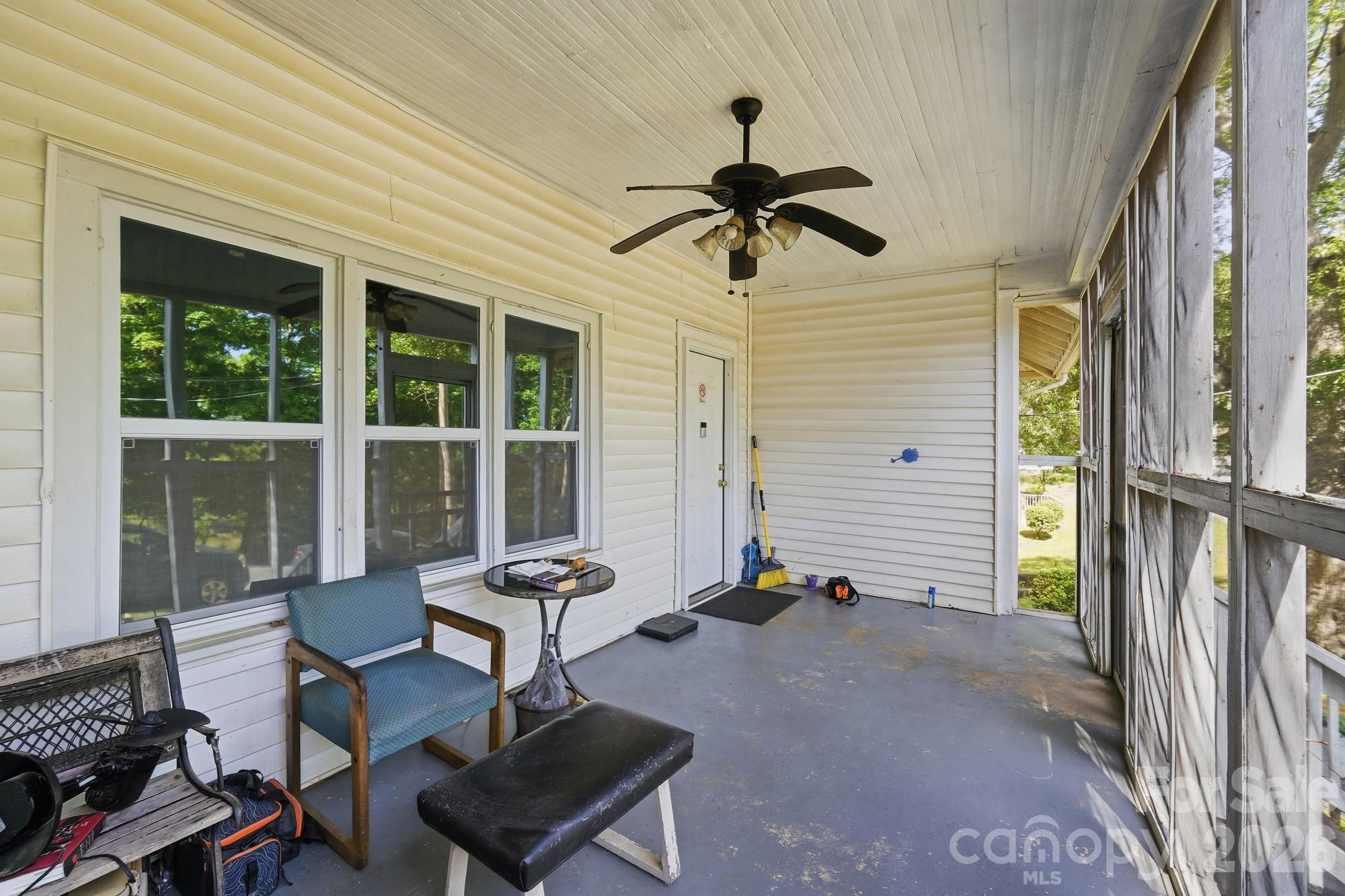 Photo 4 of 1018 W 5th Avenue, Gastonia, NC
