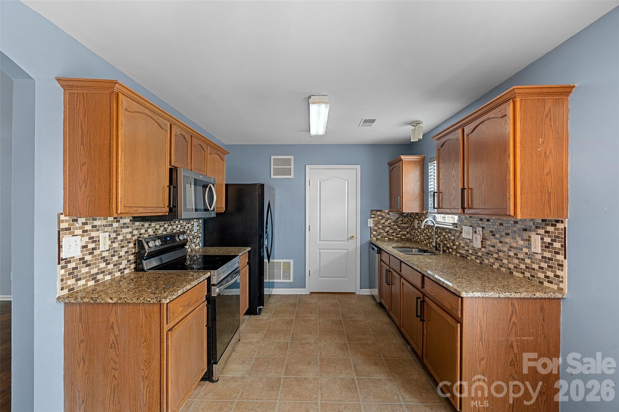 Photo 5 of 7117 Angela Marie Court, Charlotte, NC