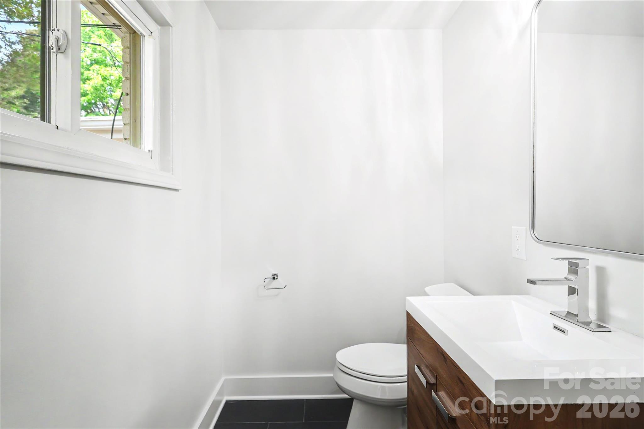 Home for sale at 3834 Moultrie Street, Charlotte, NC — photo 20 of 38