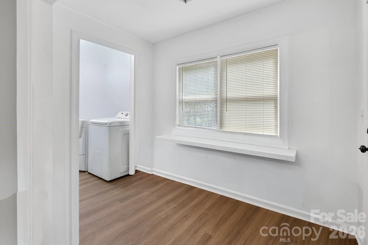 7811 Heatherdale Court, Charlotte, NC - photo 3 of 12
