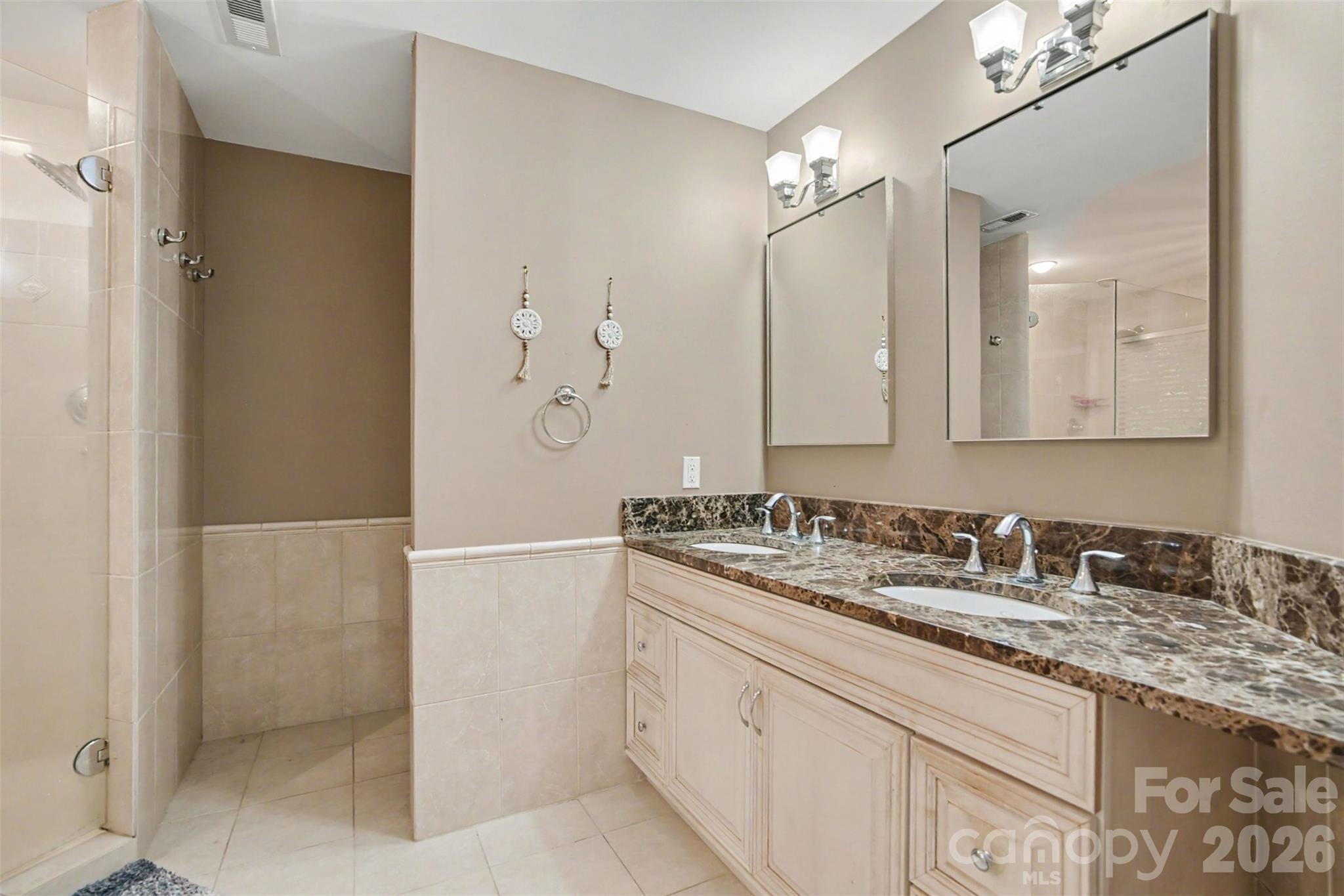 Photo 18 of 14522 Harbor Estate Road, Charlotte, NC