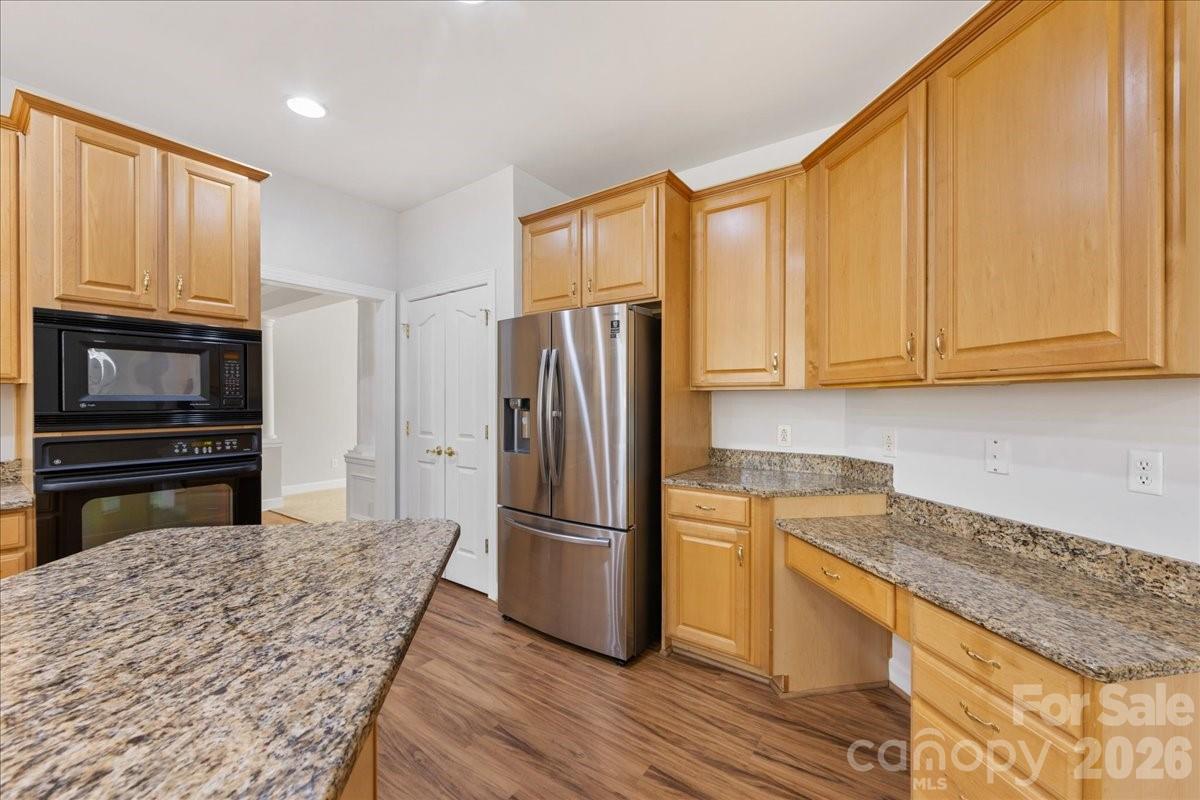 Photo 14 of 11143 Knight Castle Drive20, Charlotte, NC