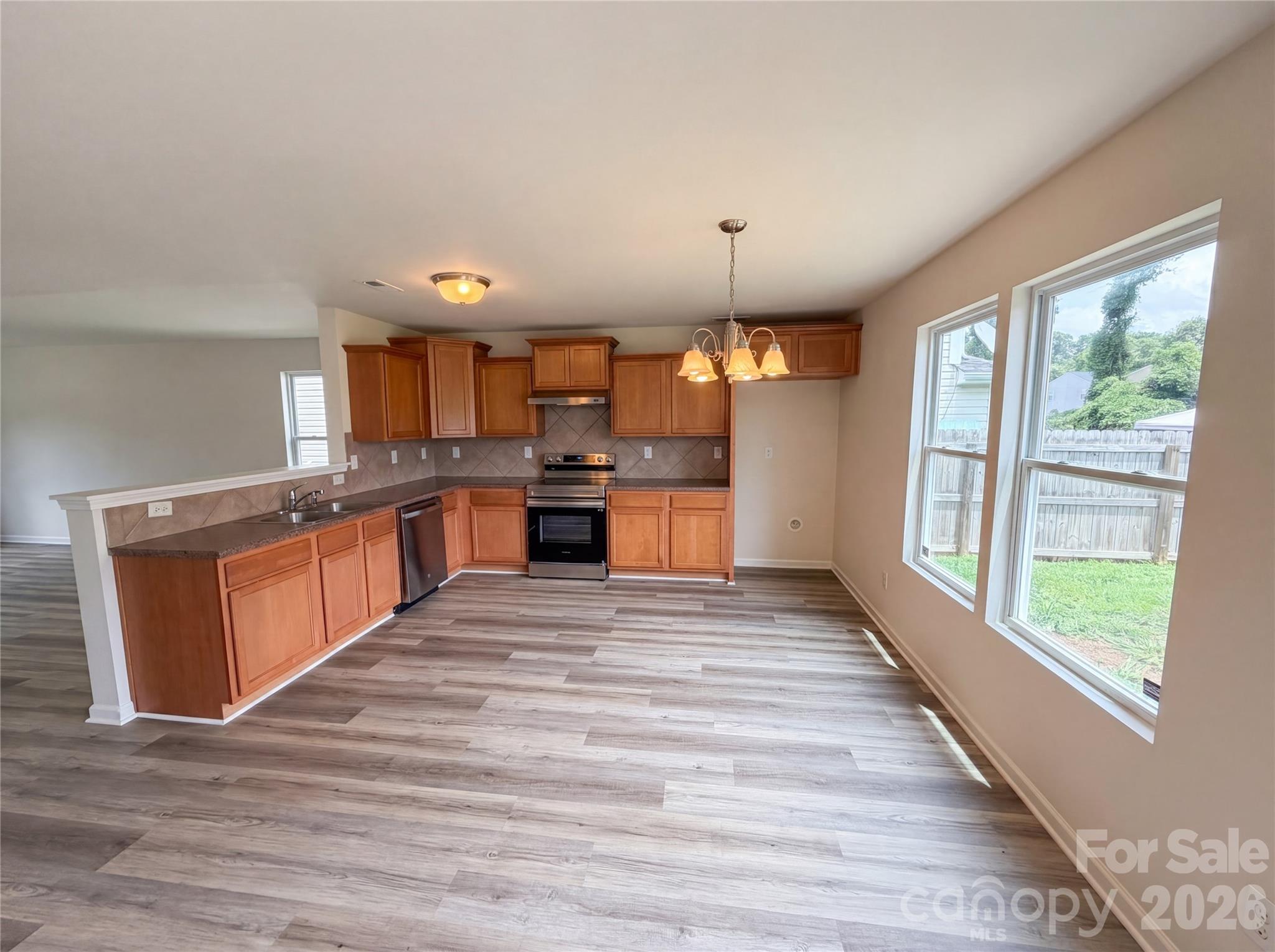 Photo 2 of 2534 Stream Bank Drive, Charlotte, NC
